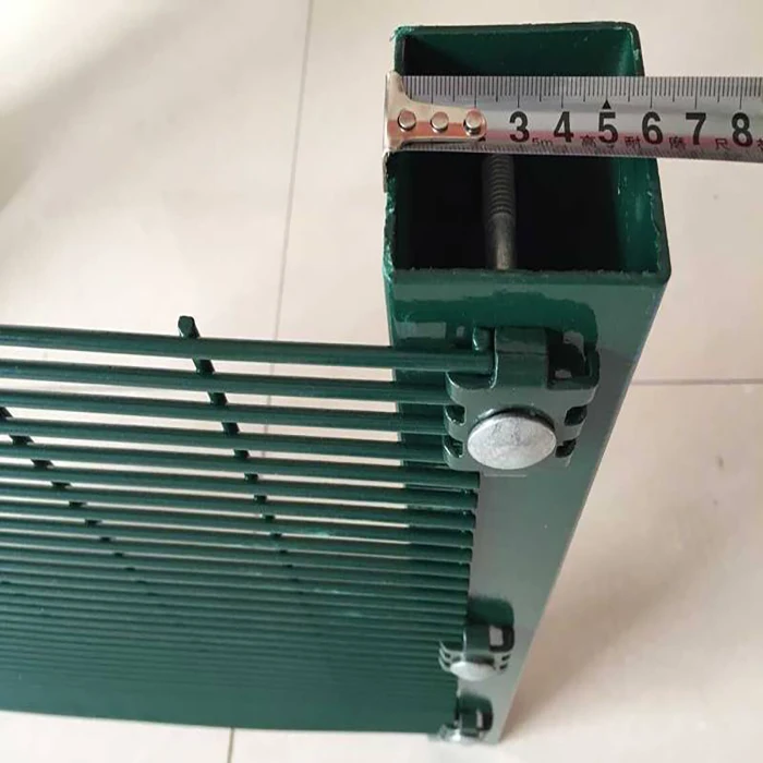 358 Security Galvanized Fence Anti-climbing Guardrail Razor Spike Pipe ...