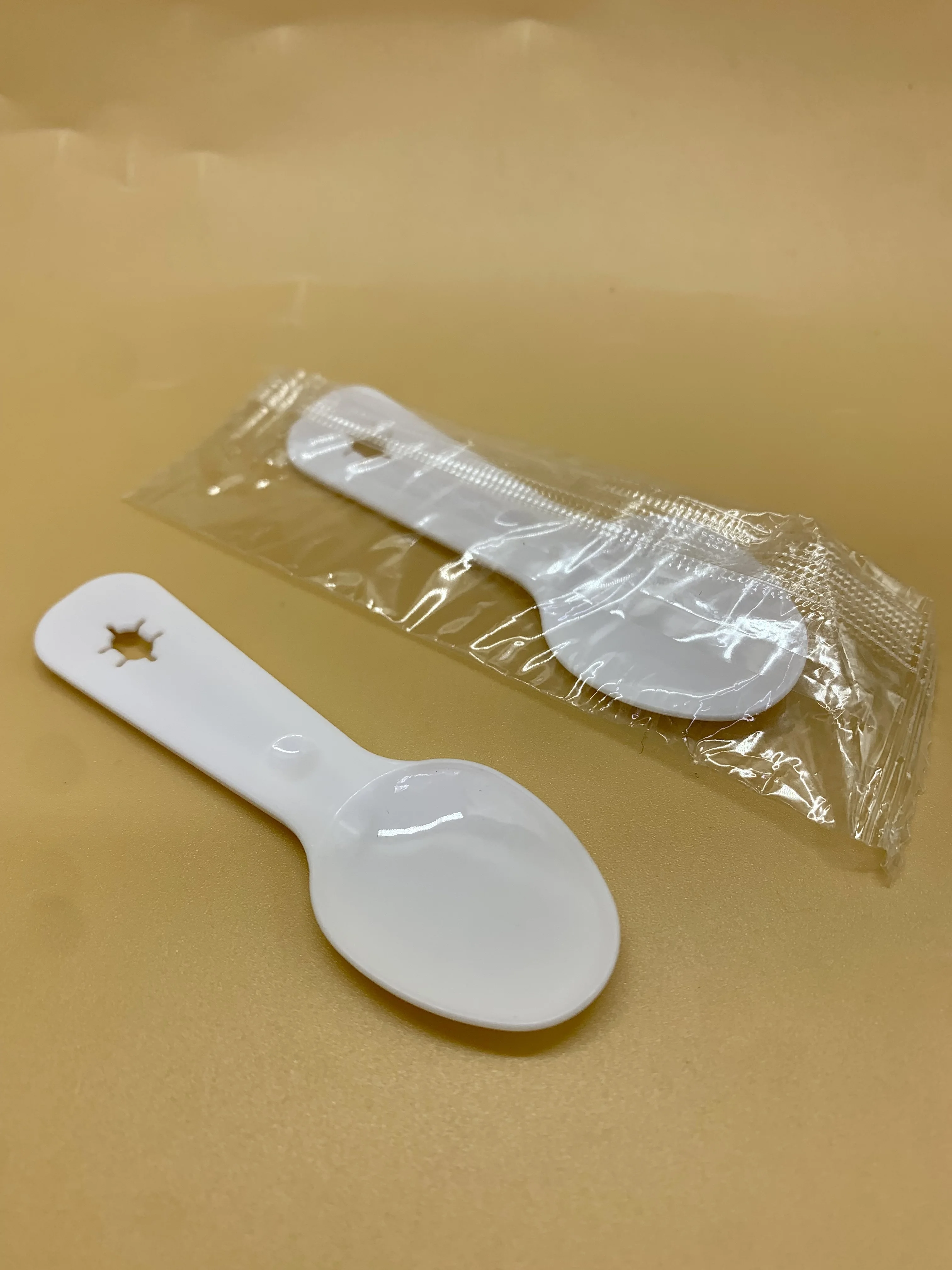 Disposable Wrapped Mini Plastic Spoon for Ice Cream Soup Jelly Food ...