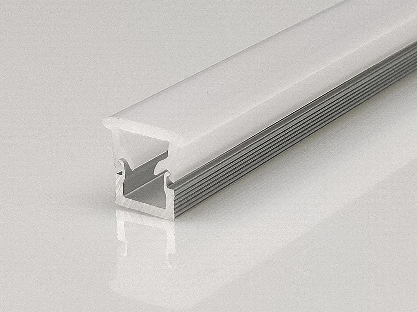 Embedded Linear Aluminum Led Lens Profile 9*10 Full Angle Beam Angle ...