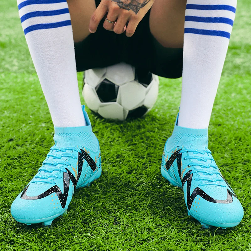 Outdoor Professional Men's Football Sneakers - Durable & Stylish