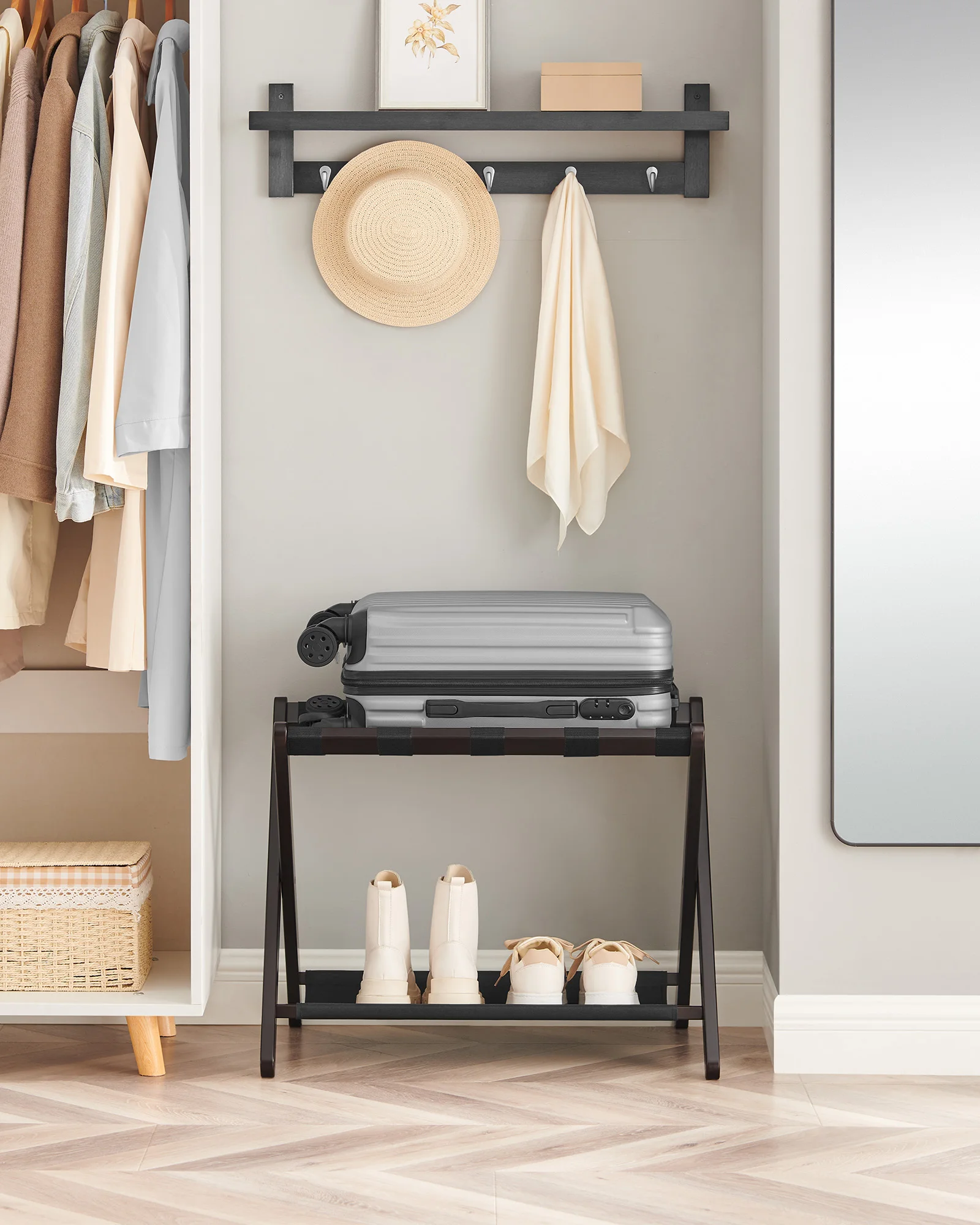 Songmics Modern Bedroom Wood Hotel Folding Luggage Rack Suitcase Holds ...