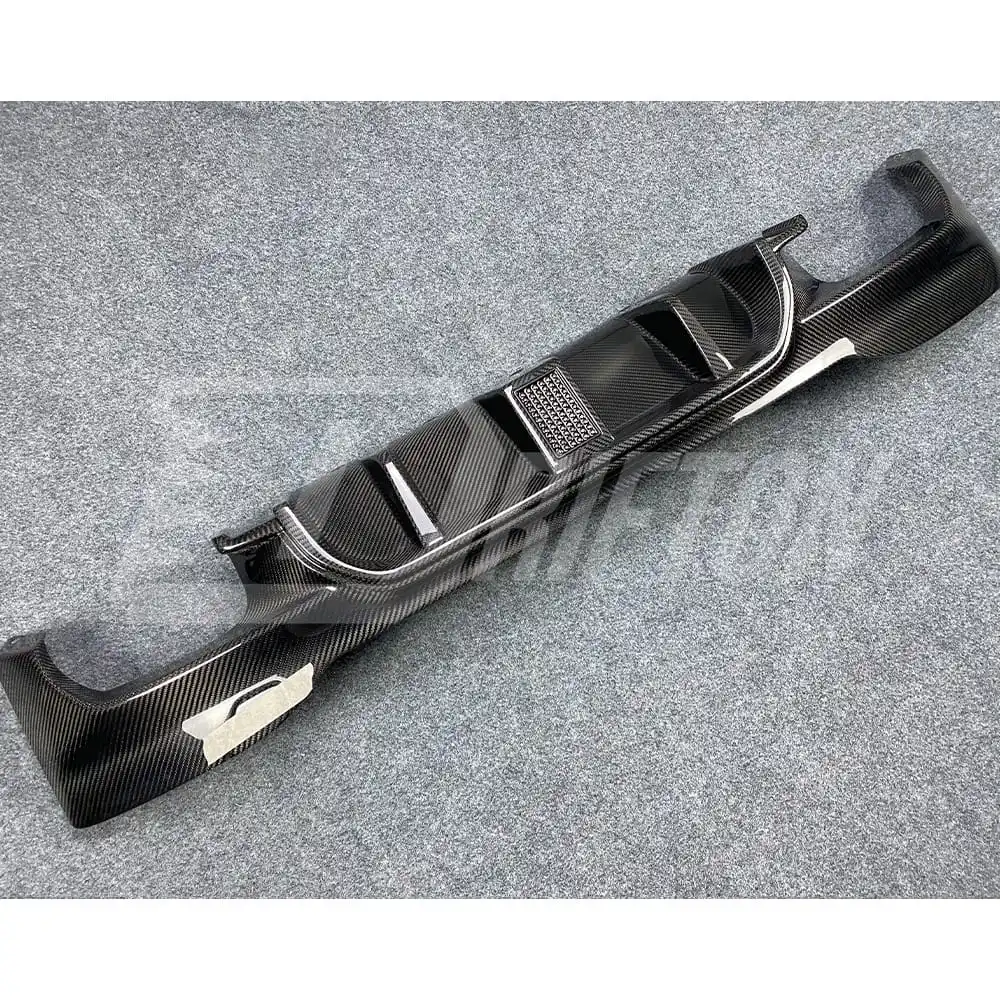 Dry Carbon Fiber Rear Diffuser with LED Light for BMW 5 Series F90 M5