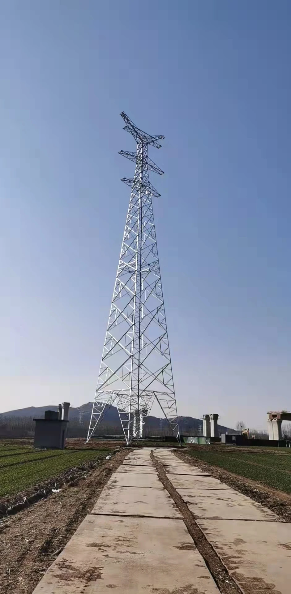 4-leg Electric Pylon Angular Lattice Suppliers Distribution ...