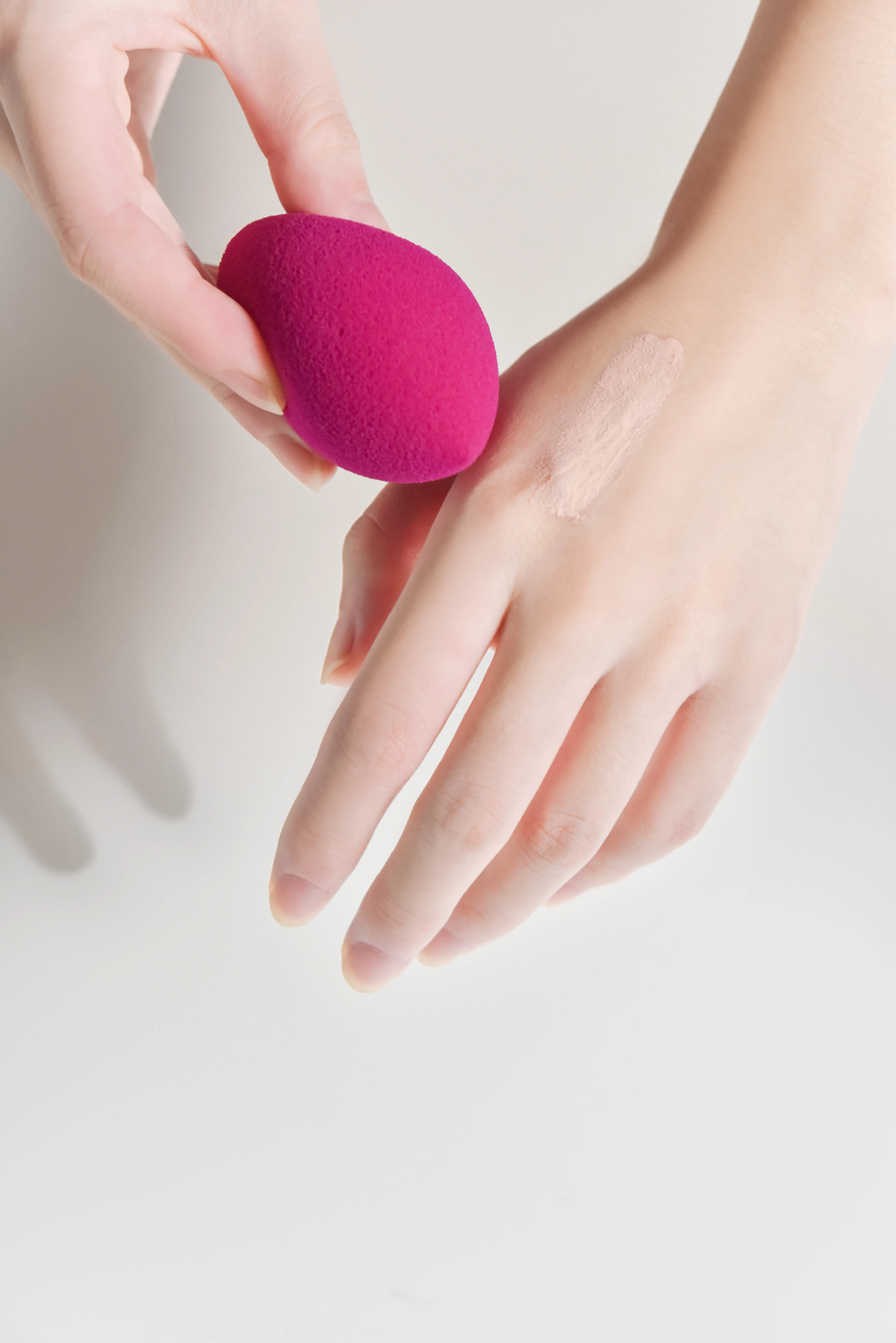 High Quality Custom Logo Beauty Sponge Private Label Cosmetics Blender ...