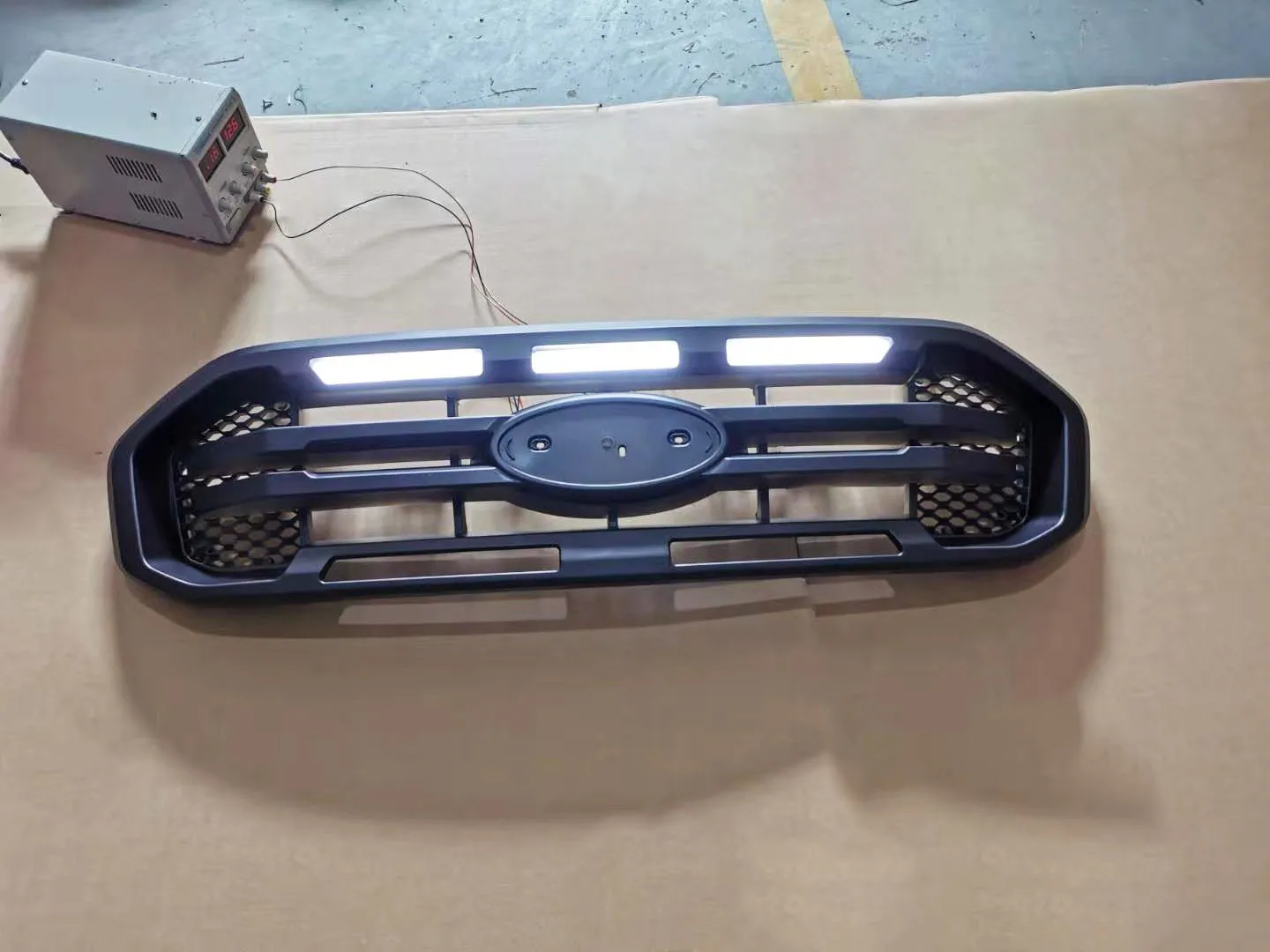 Low Profile Car Front Grille for Ford Ranger Raptor 2020