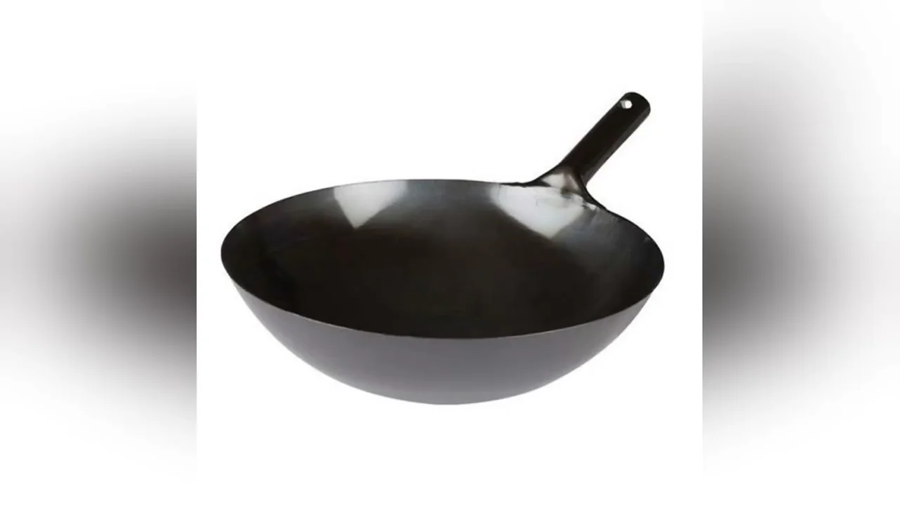 Pre-seasoned Japanese Wok Black Carbon Steel Wok Pan With Metal Handle ...