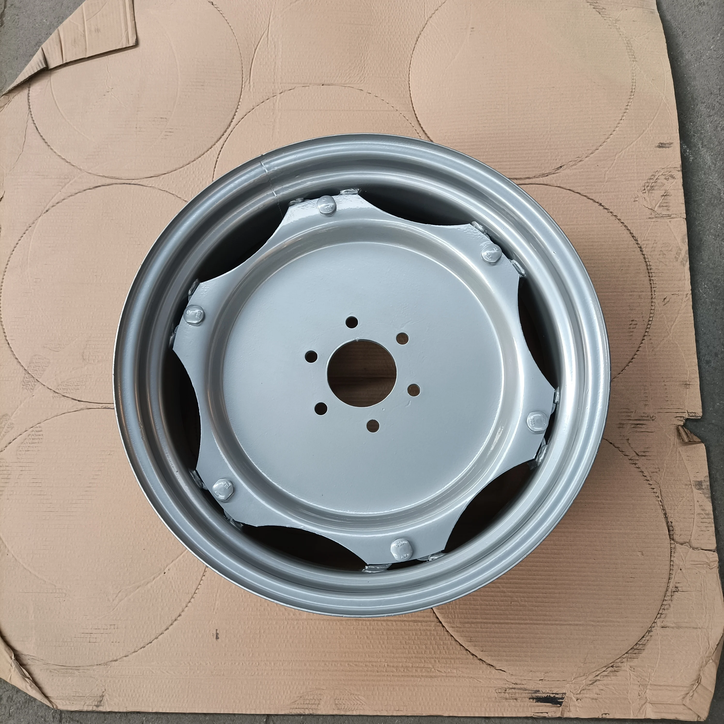 Tractor Front Wheel Steel Rim Matching 8.3-24 Tires Tractor Rims W7x24 ...