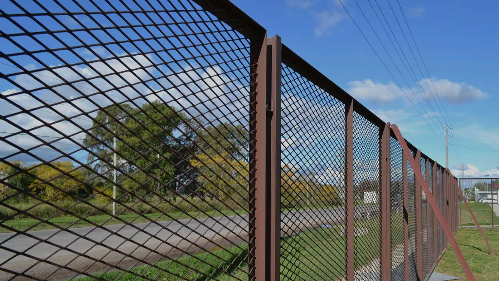 Expanded Metal Mesh Grills - Durable and Versatile Solutions