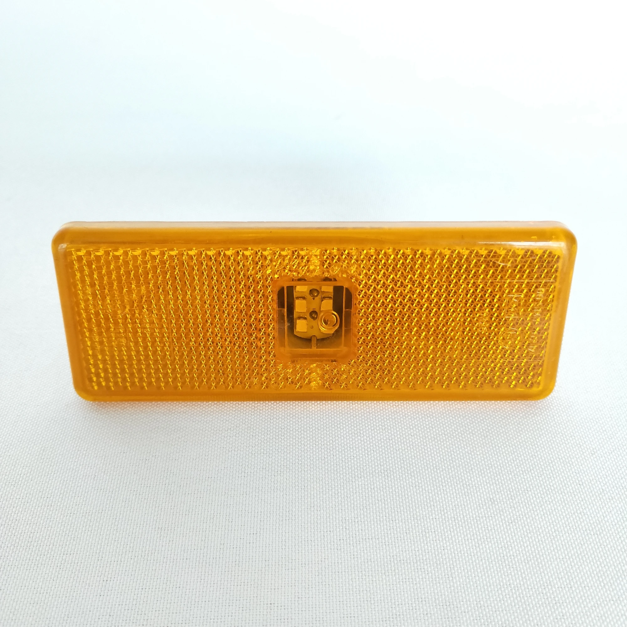 Auto Body Parts Truck Side Marker Lamp 0005447611 0005445411 Actprs ...