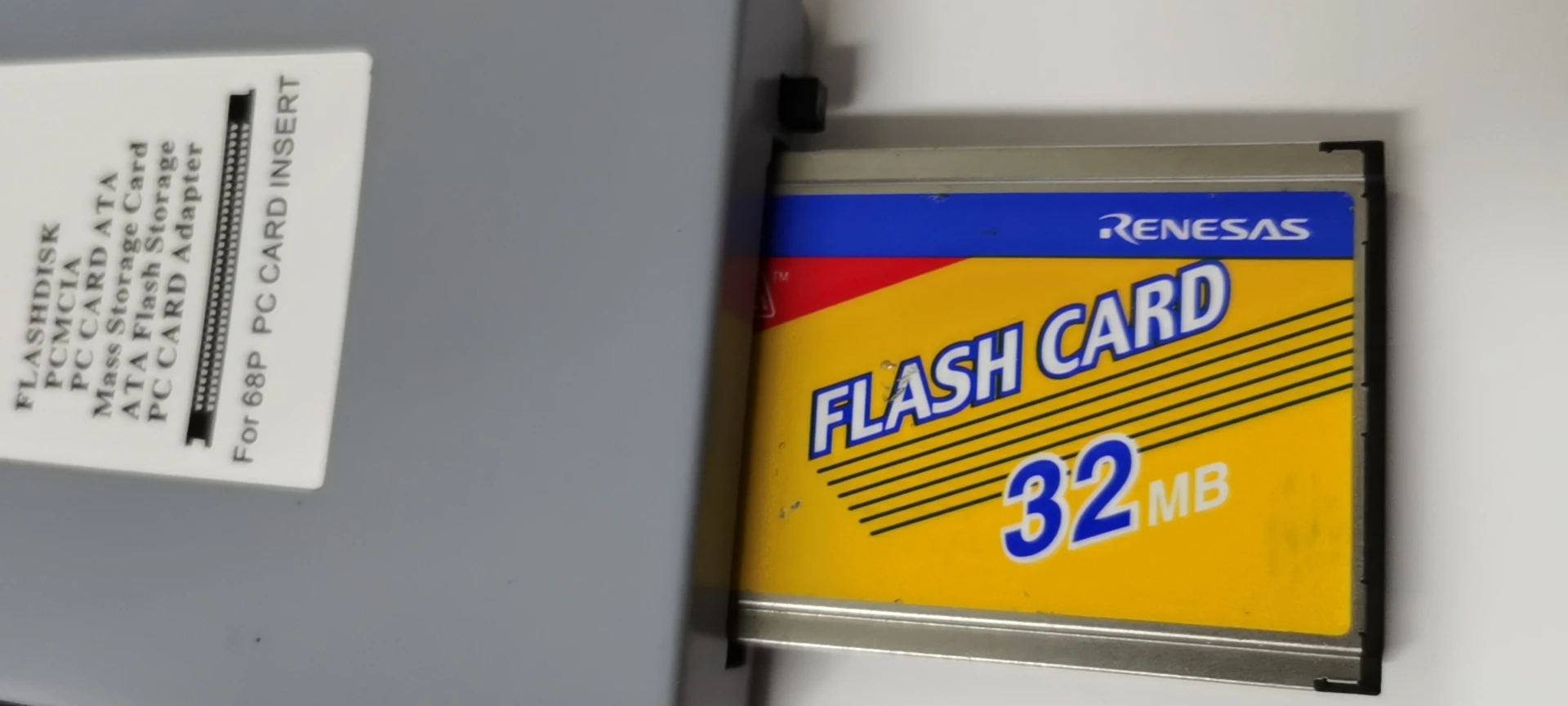 32M PC ATA Flash Card SDP3B-32 FLASH 32MB CARD Industrial Equipment 68 Pin