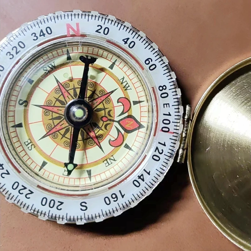 JW-156 Outdoor Mini Brass Shell Compass - Portable & Accurate