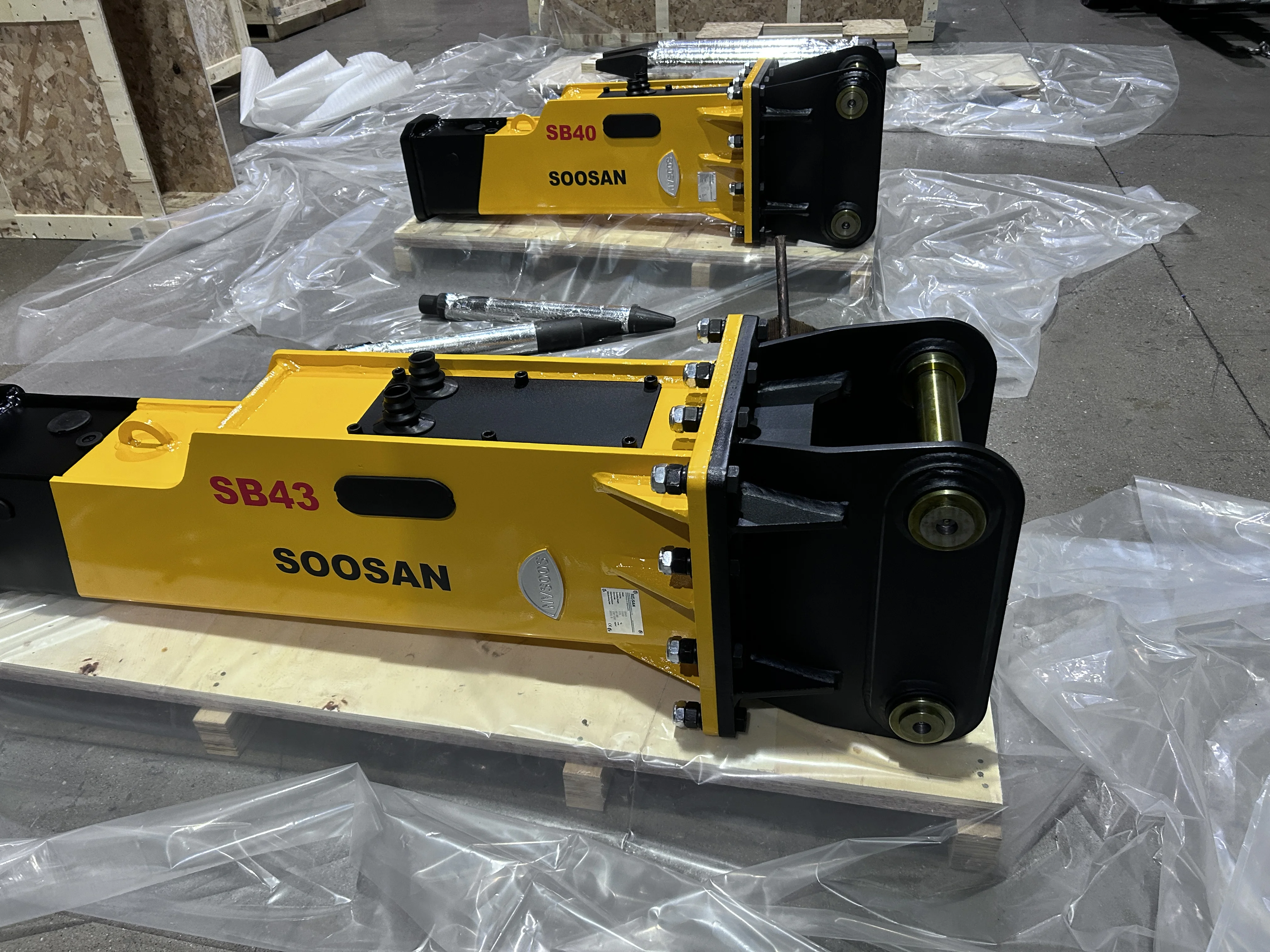 SOOSAN Hydraulic Breaker - Model SB40 Box Type Silence| Alibaba.com