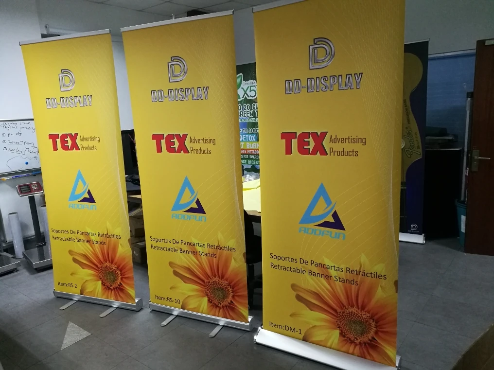 Portable Widescreen Roll up Banner - Durable & Retractable