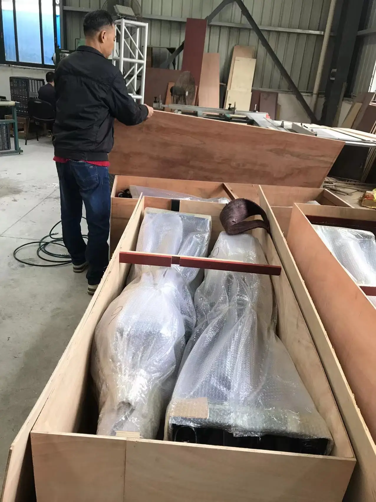 6M Speaker Lifting Tower - Adjustable Height & Heavy Duty