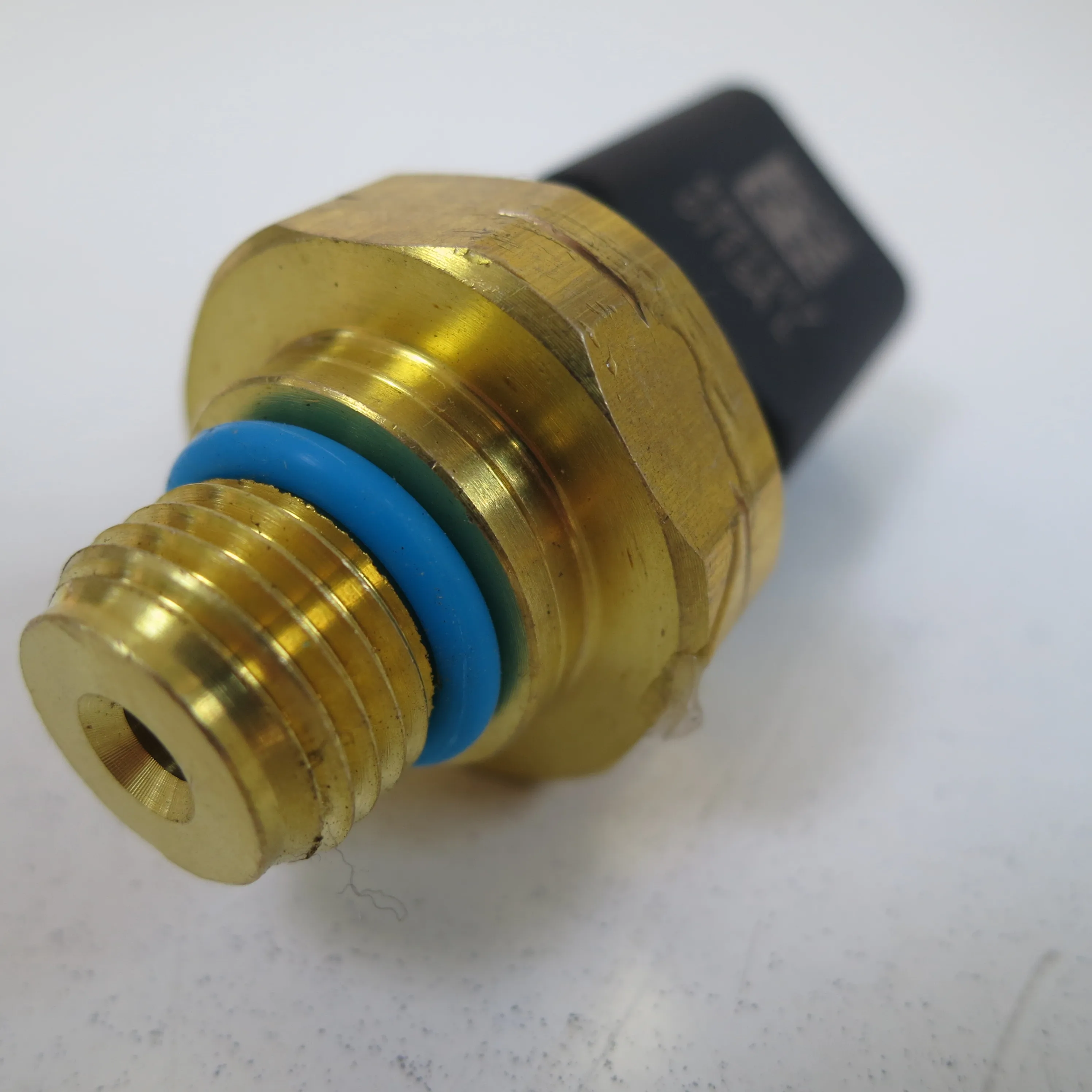 Genuine Isb Qsb Fuel Oil Pressure Sensor 4921517 - Buy 4921517,Oil ...