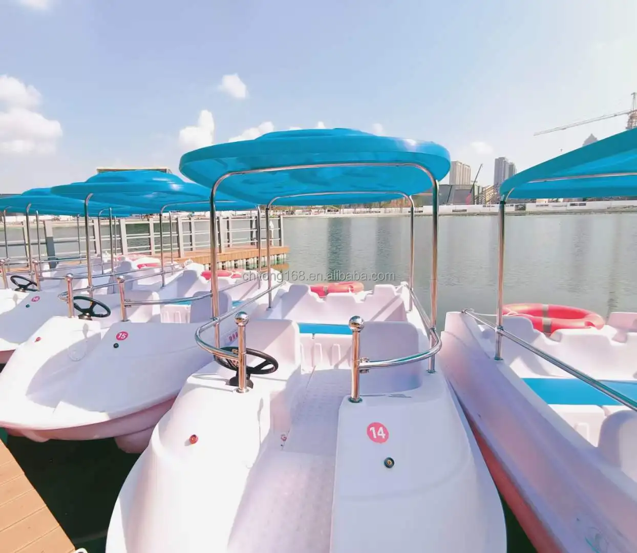 Outdoor Floating Boat Water Park Plastic Rowing Boat With Solar Panel ...