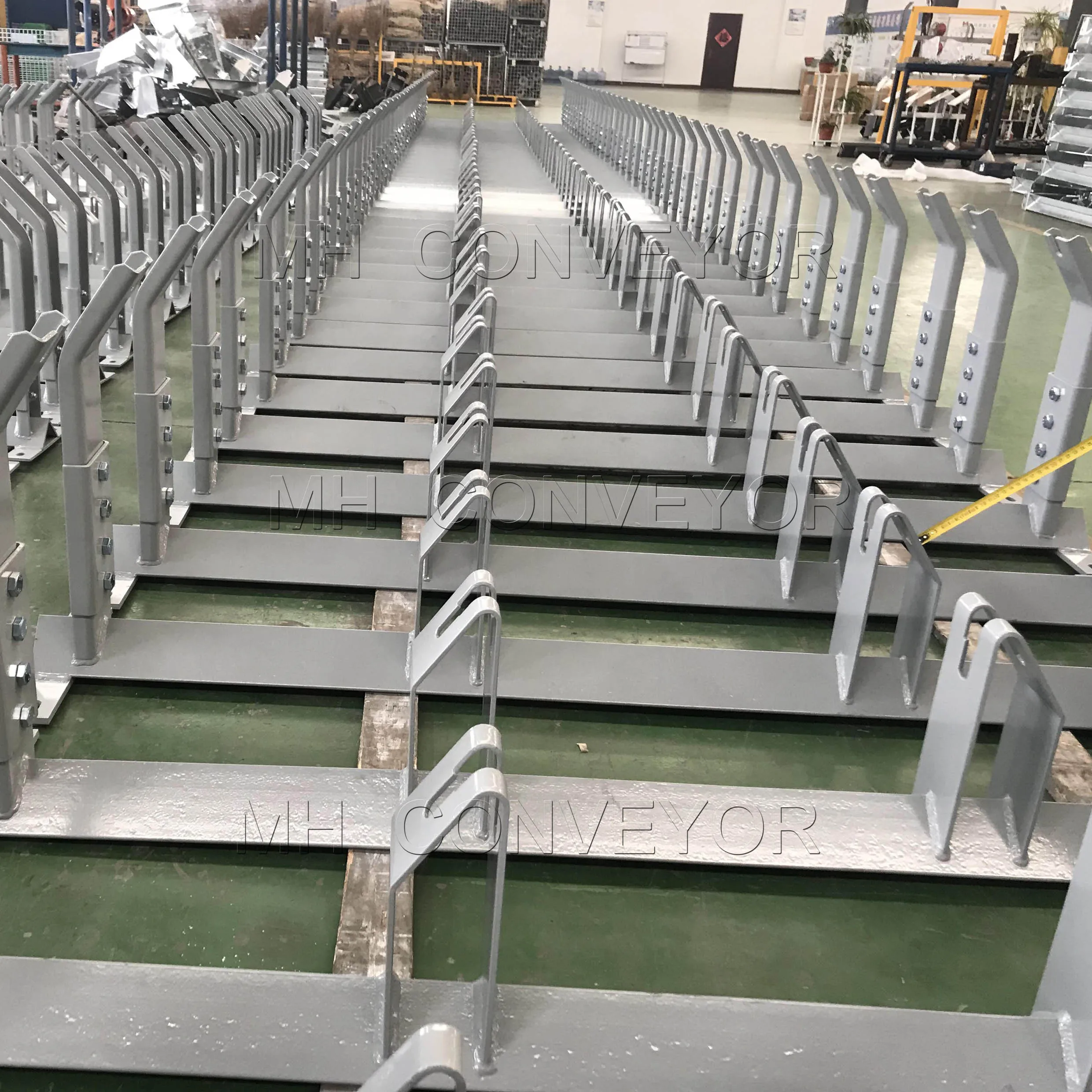 Belt Conveyor Carry Idler Frame Roller Support Frame - Buy Belt ...