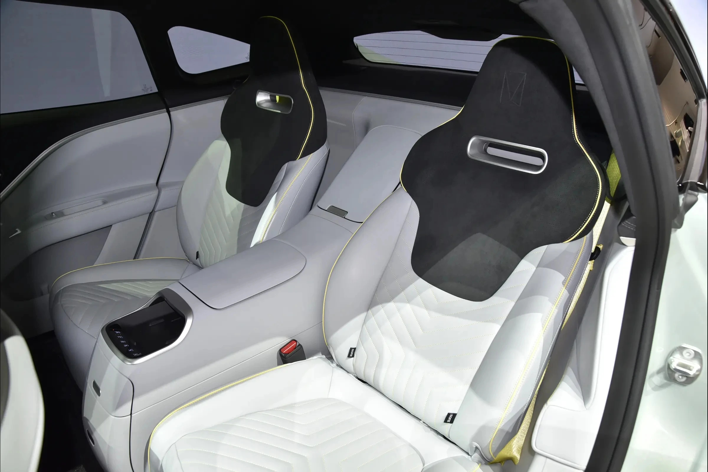 Electric New Cars Avatr 11 2024 705km Luxury Awd Single Motor Long ...