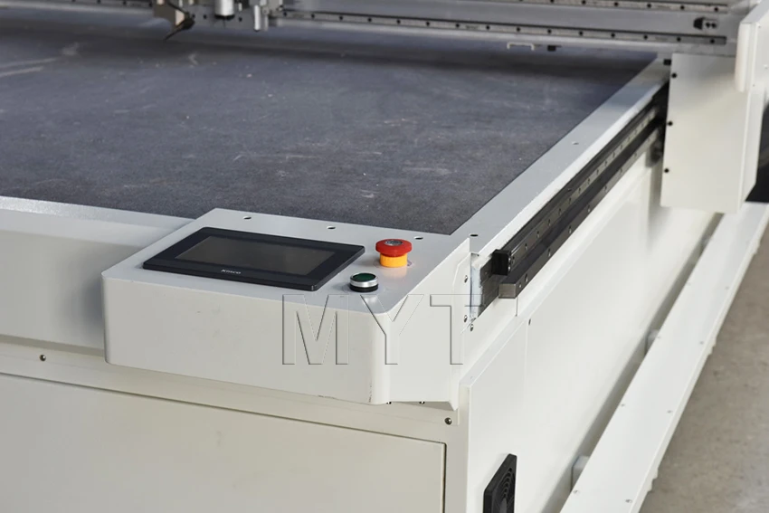 PIR ALU Pre-Insulated Duct Cutting Machine by MYT BRAND