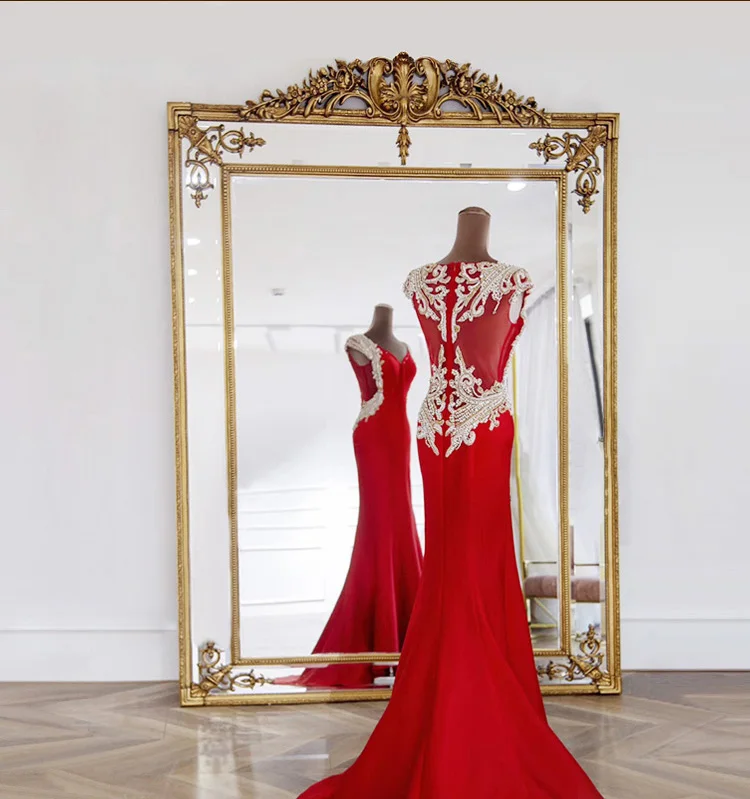 Nordic Style Bridal Shop - Luxury Golden Landing Sculpture Floor Mirrors