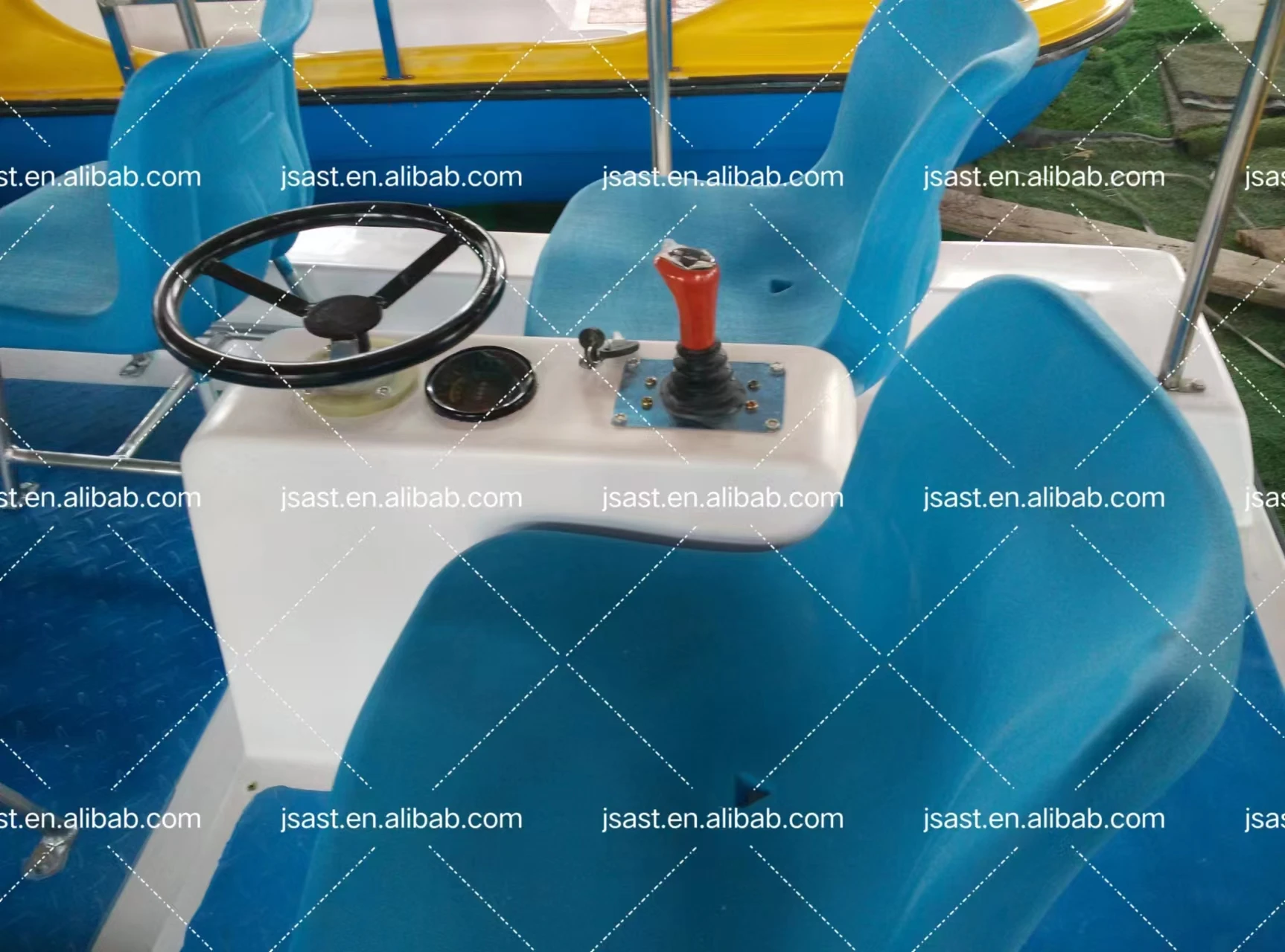 Custom Size Heavy-Duty PVC Inflatable Banana Pontoons Tubes