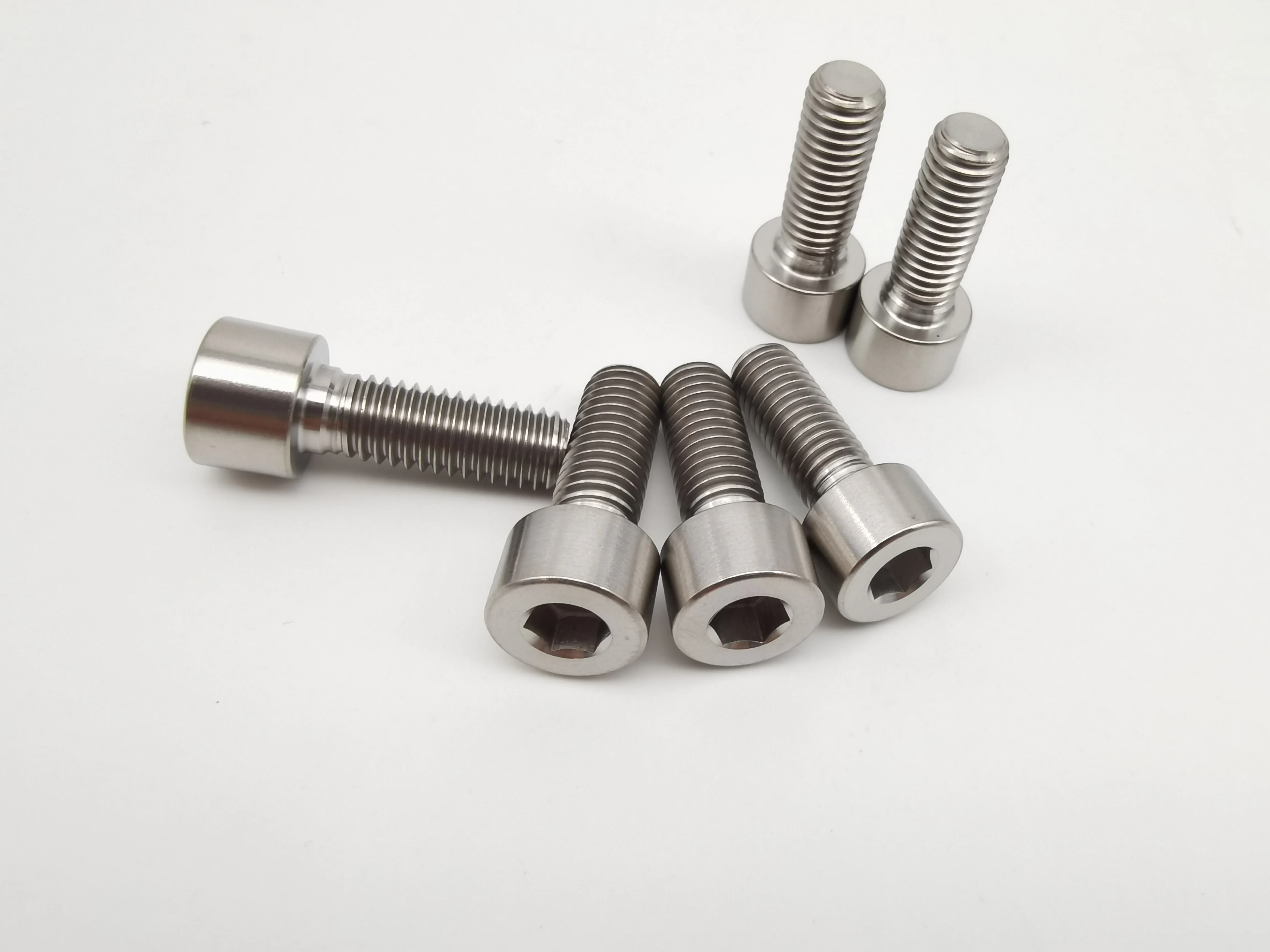Din 912 Hex Socket Bolt M5 M6 M8 M10 Titanium Screws for Bike| Alibaba.com