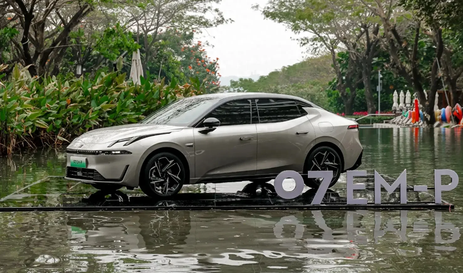 2024 Geely Lynk&co 07 EM-P Hybrid Car - High Performance