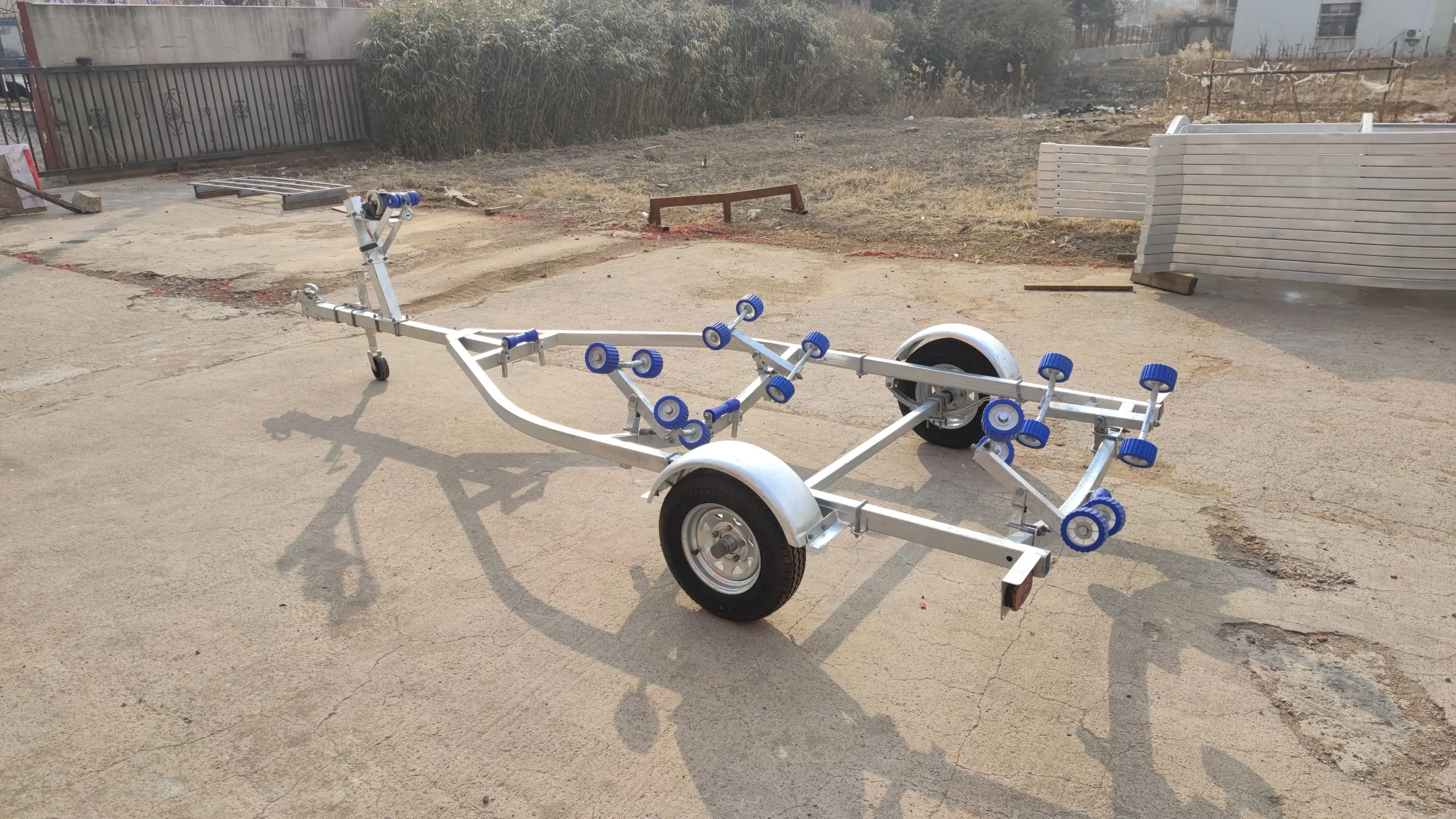 4.5 M Wobbly Rollers Galvanized Boat Trailer Loading 770 Kg - Buy ...