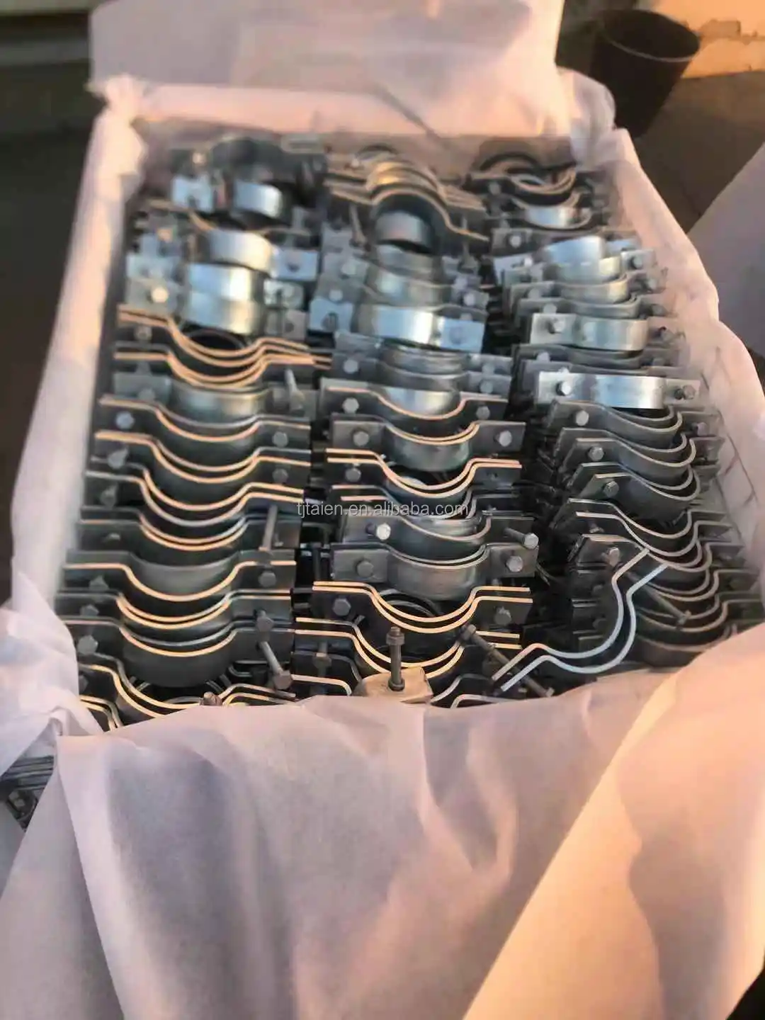 Stainless Pipe Clamps Hydraulic Tube Hold Hoop Galvanized Pole Clip ...