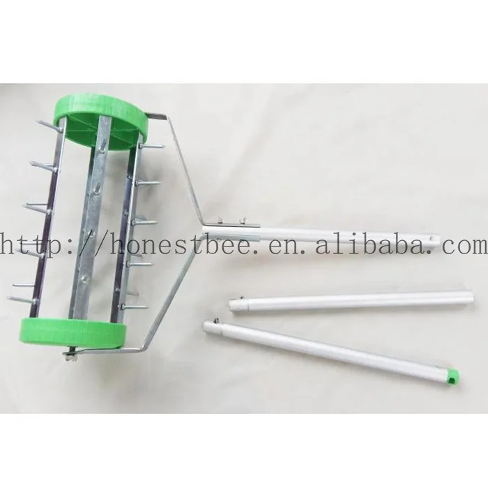 Hand Aerator - Efficient Lawn Scarifier with Adjustable Handle