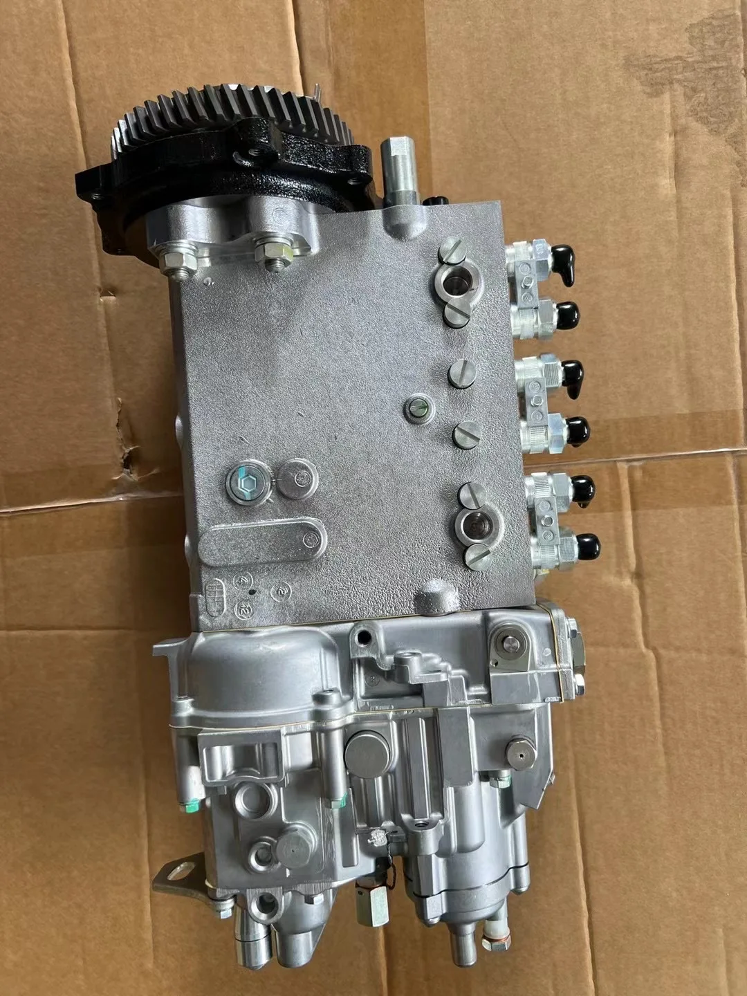 Excavator Parts 6BG1 Injector Pump 101605-0390 101062-8700 diesel ...