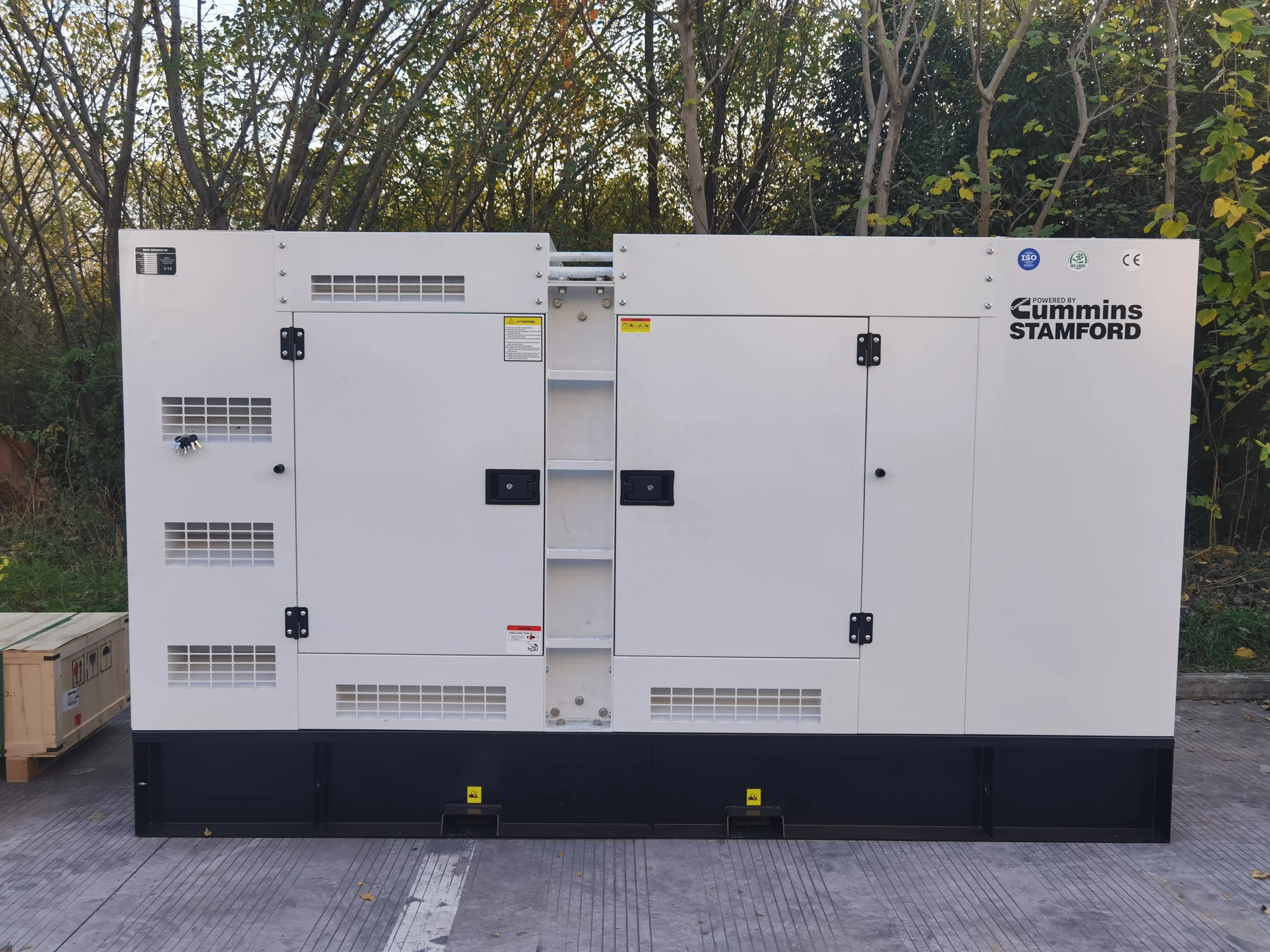 200kva Diesel Generator - Reliable Power with Cummins or Ukperkins Engine