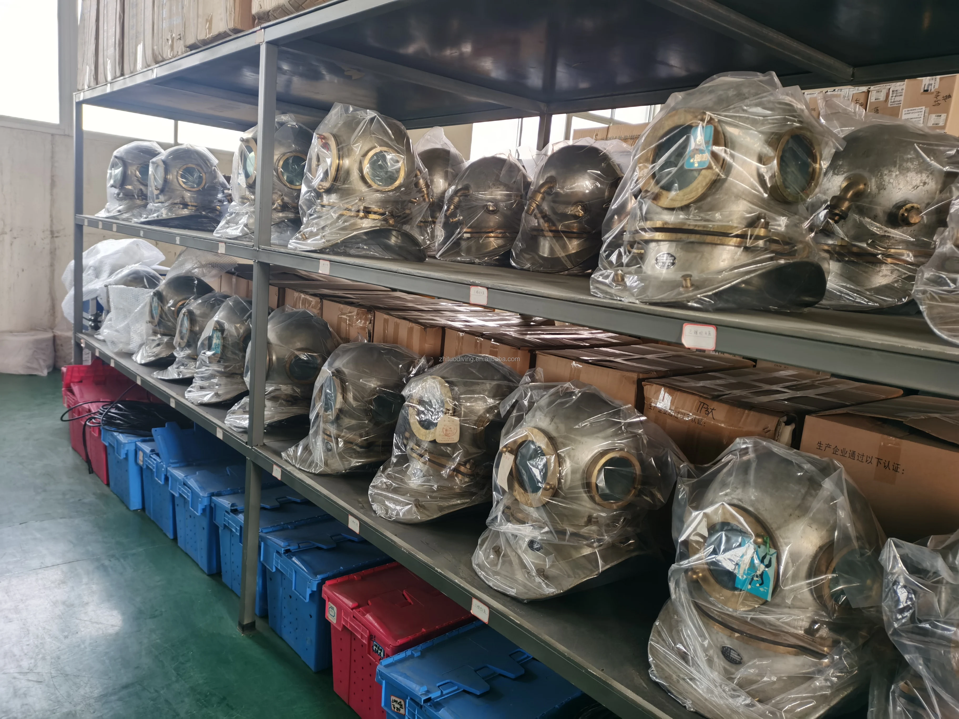 Professional Brass Diving Helmet for Scuba Diving & OEM/ODM
