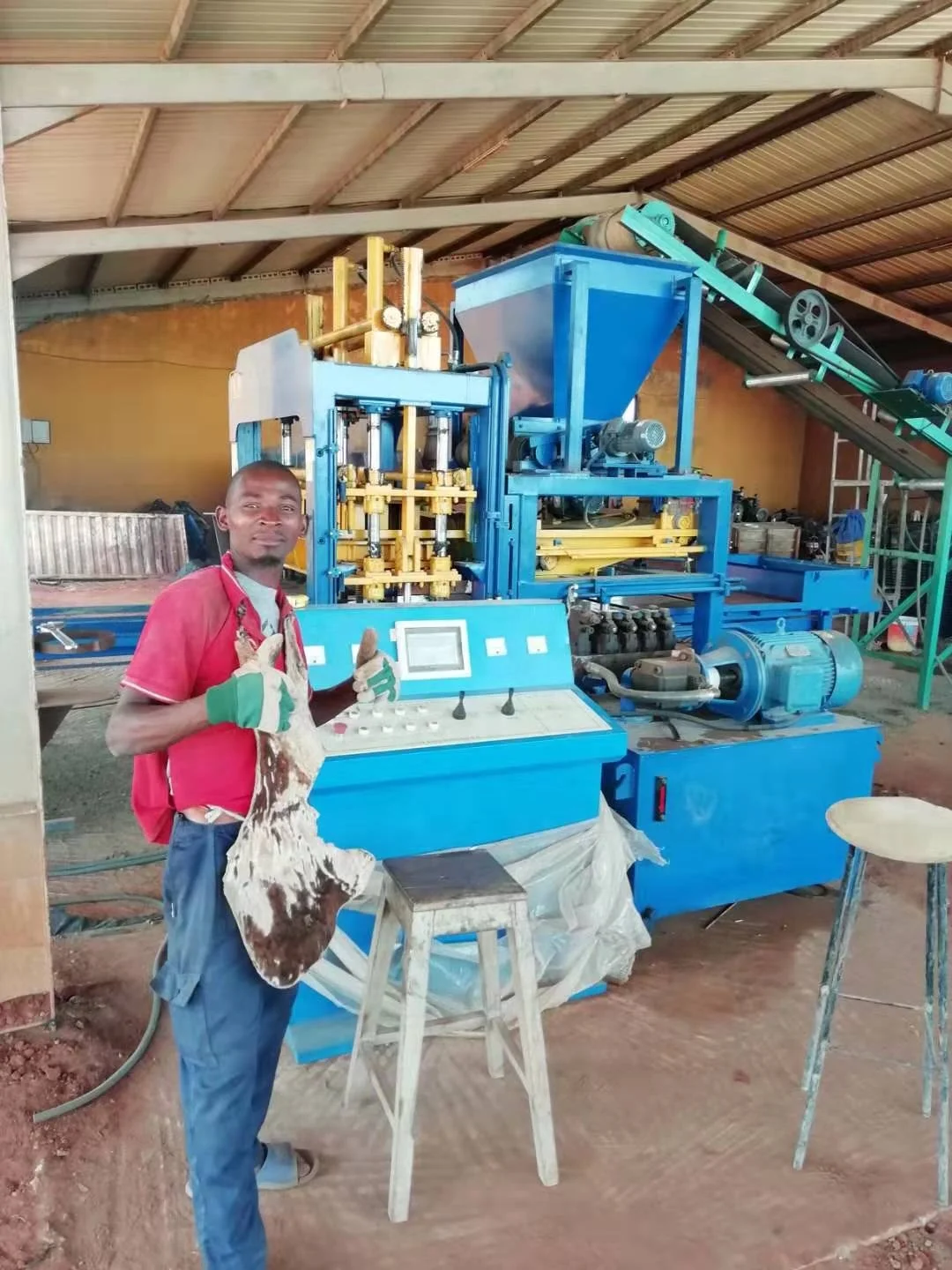 Interlocking Concrete Block Mould Machine for Garden Wall Decoration ...