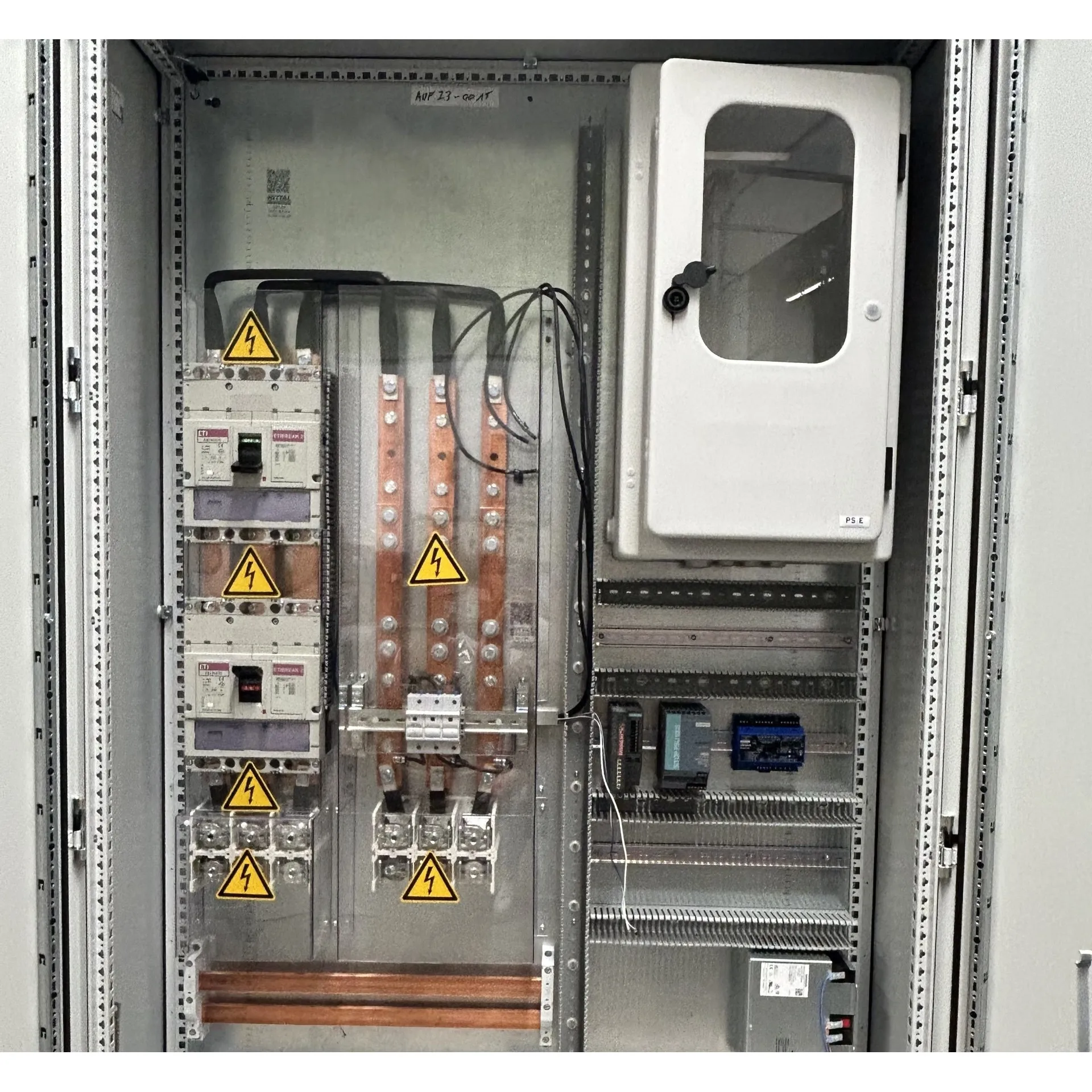 PV Distributor – AC and DC distributors for photovoltaic systems ...