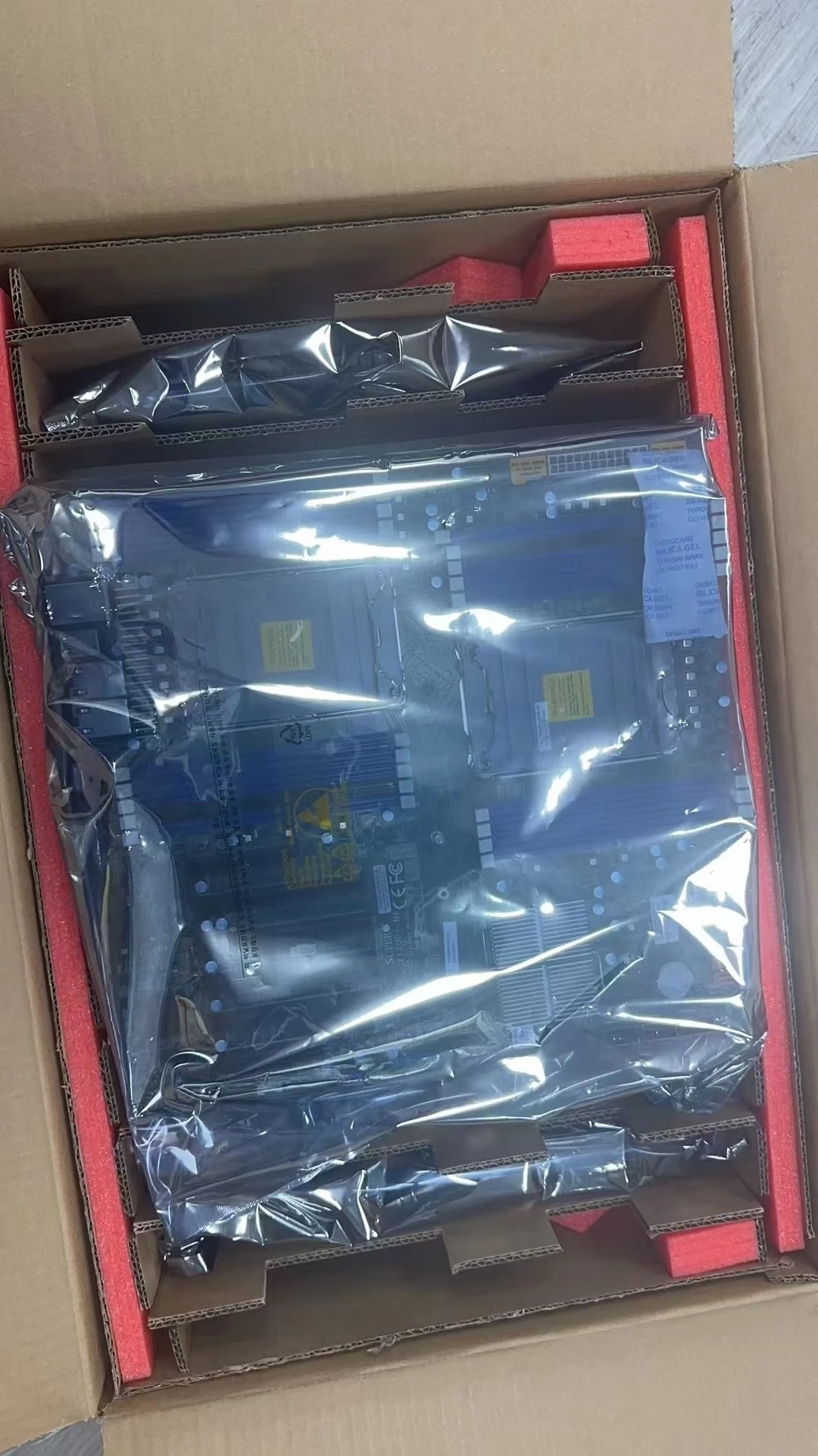 SUPERMICRO X12DPI-N6 - E-ATX Server Motherboard with C621A Chipset