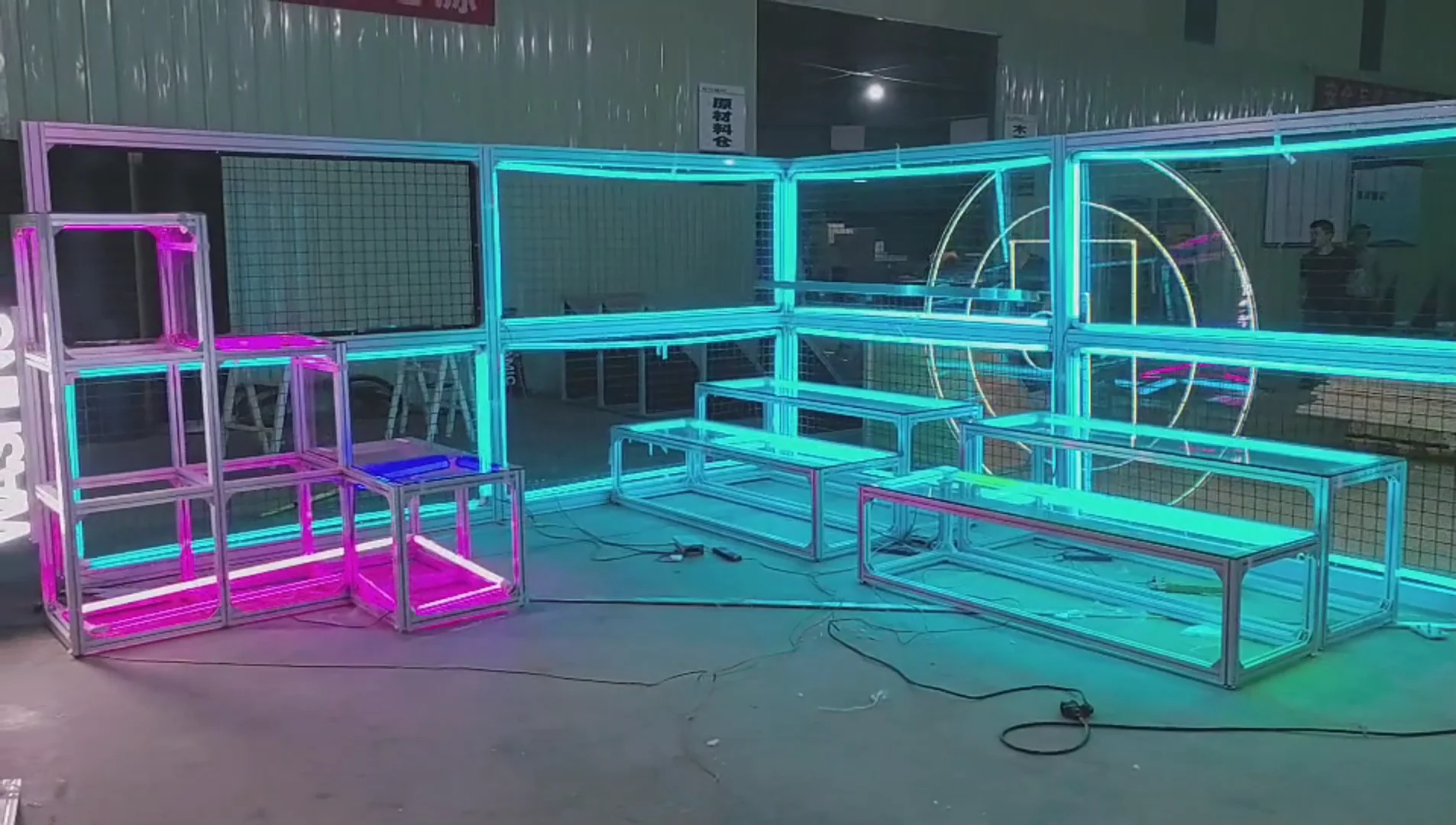 Fashion Retail Shop Design Clothing Metal Aluminum Frame Rack Modern ...