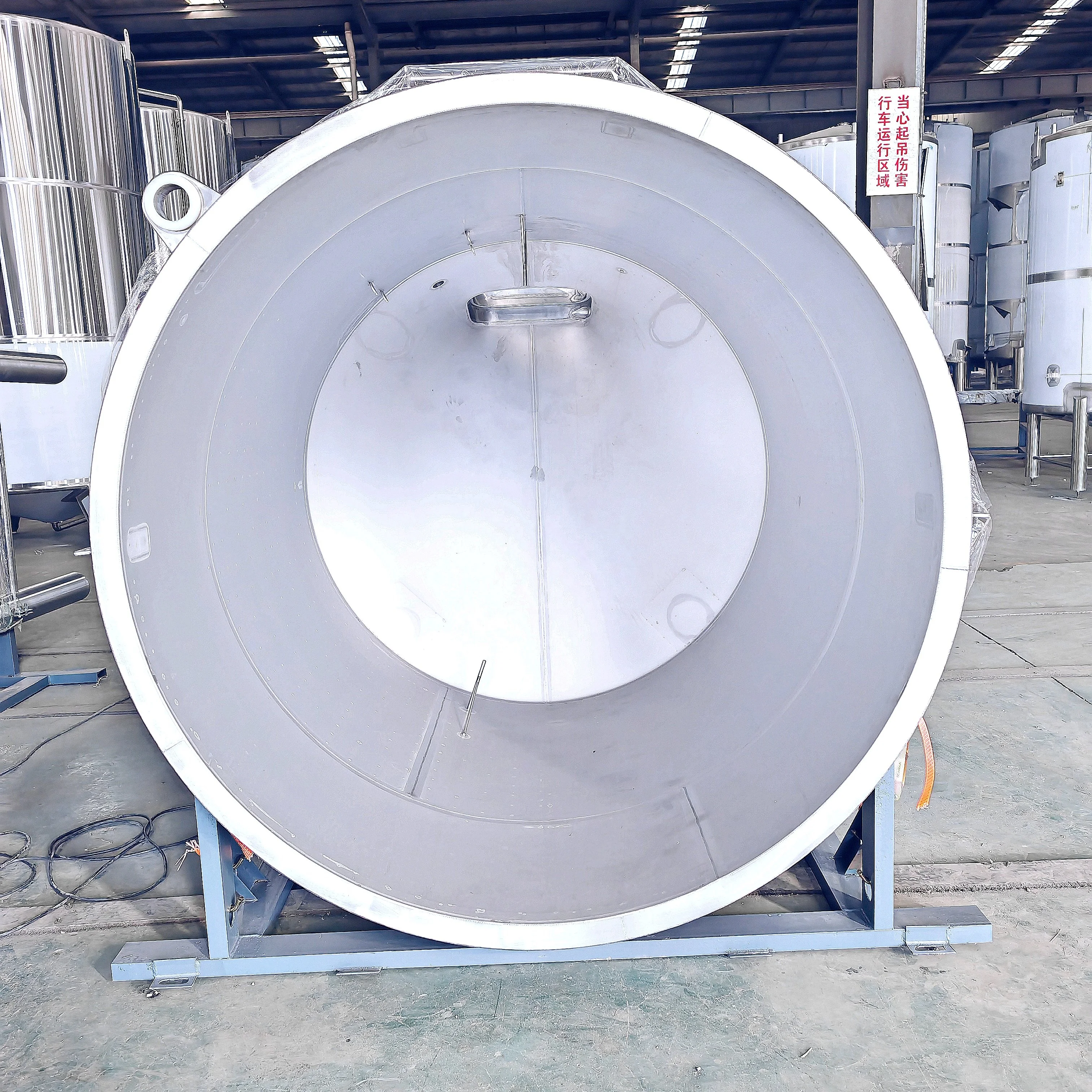 High Quality Fermenting Equipment 3000l 30hl Variable Capacity Vessels ...