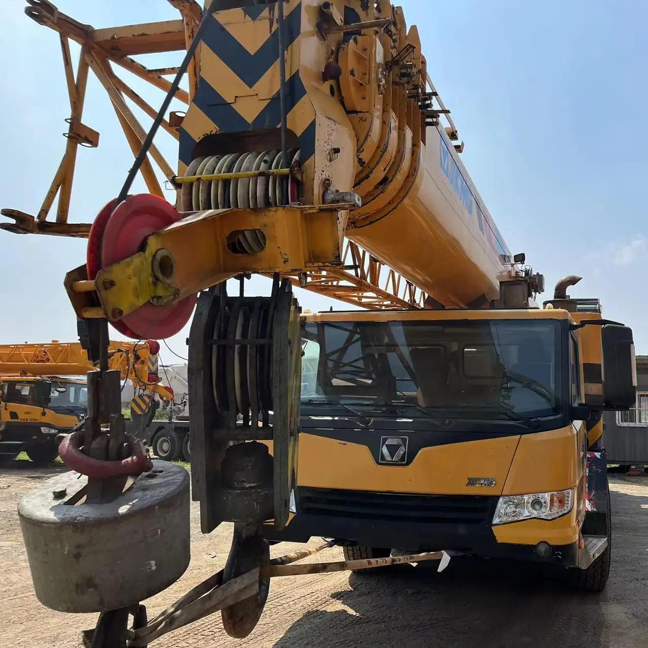 Hot Selling Used Truck Mounted Crane 80 Ton XCT80L6 Hydraulic Lifting ...