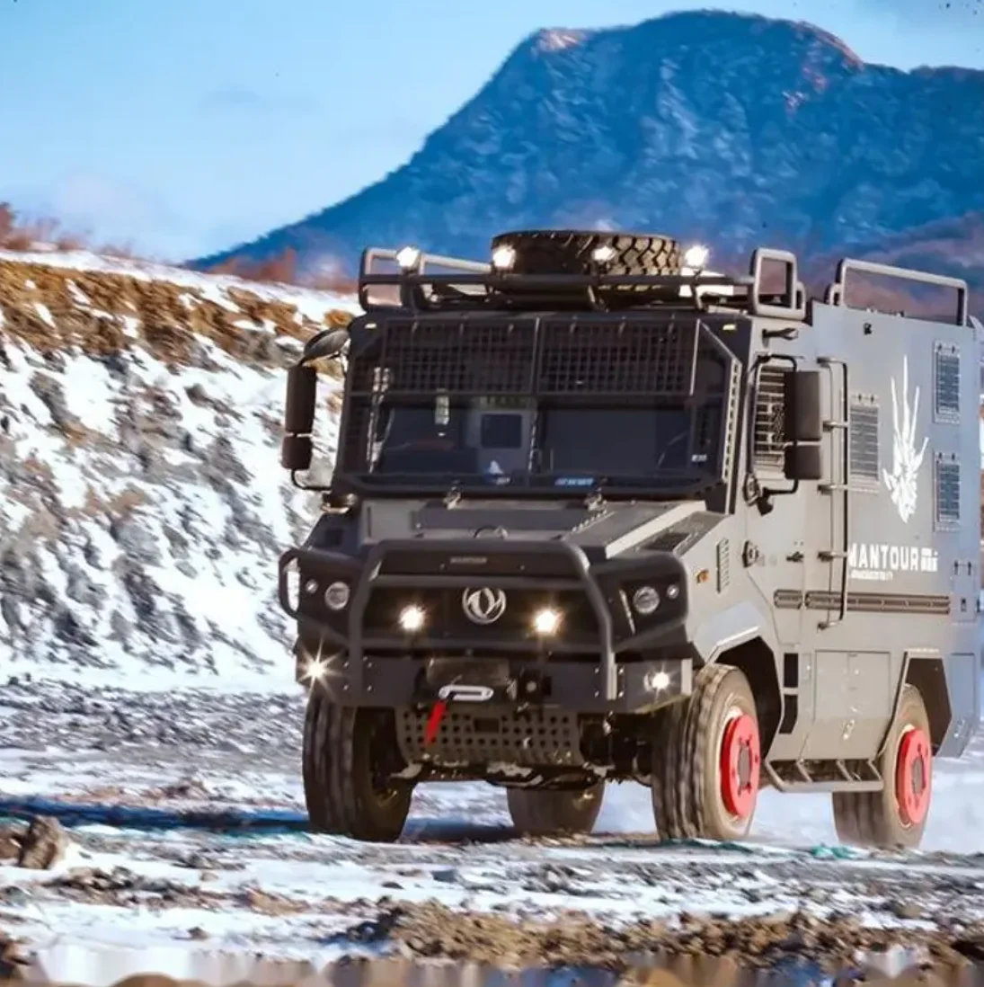 Deposit of the 4WD LHD Diesel Powered 210hp Euro 3 Manual Transmission ...