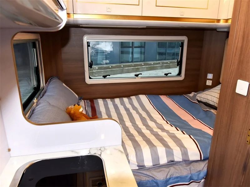 Maxus V80 China Luxury Caravan Campervan Motor Home Rv Camper Motorhome ...