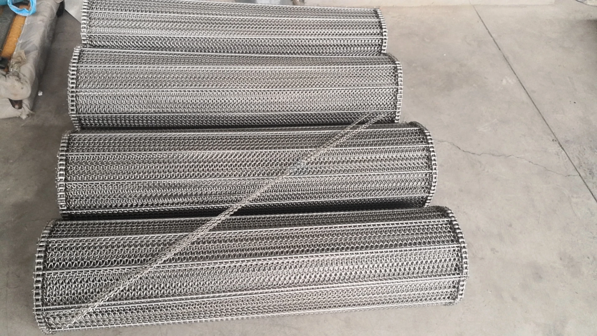 304/316 Stainless Steel Adjustable Conveyor Belt for Food Industry ODM