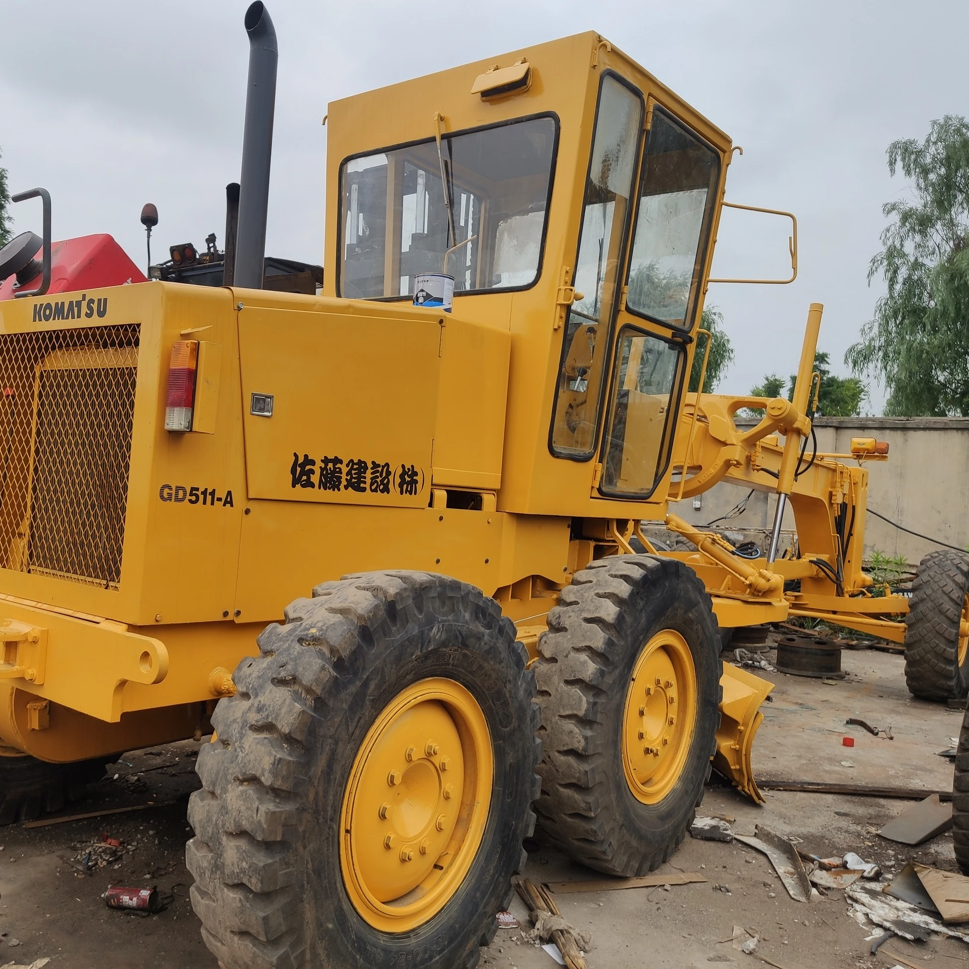 Motor Grader Komatsu Gd511a 1