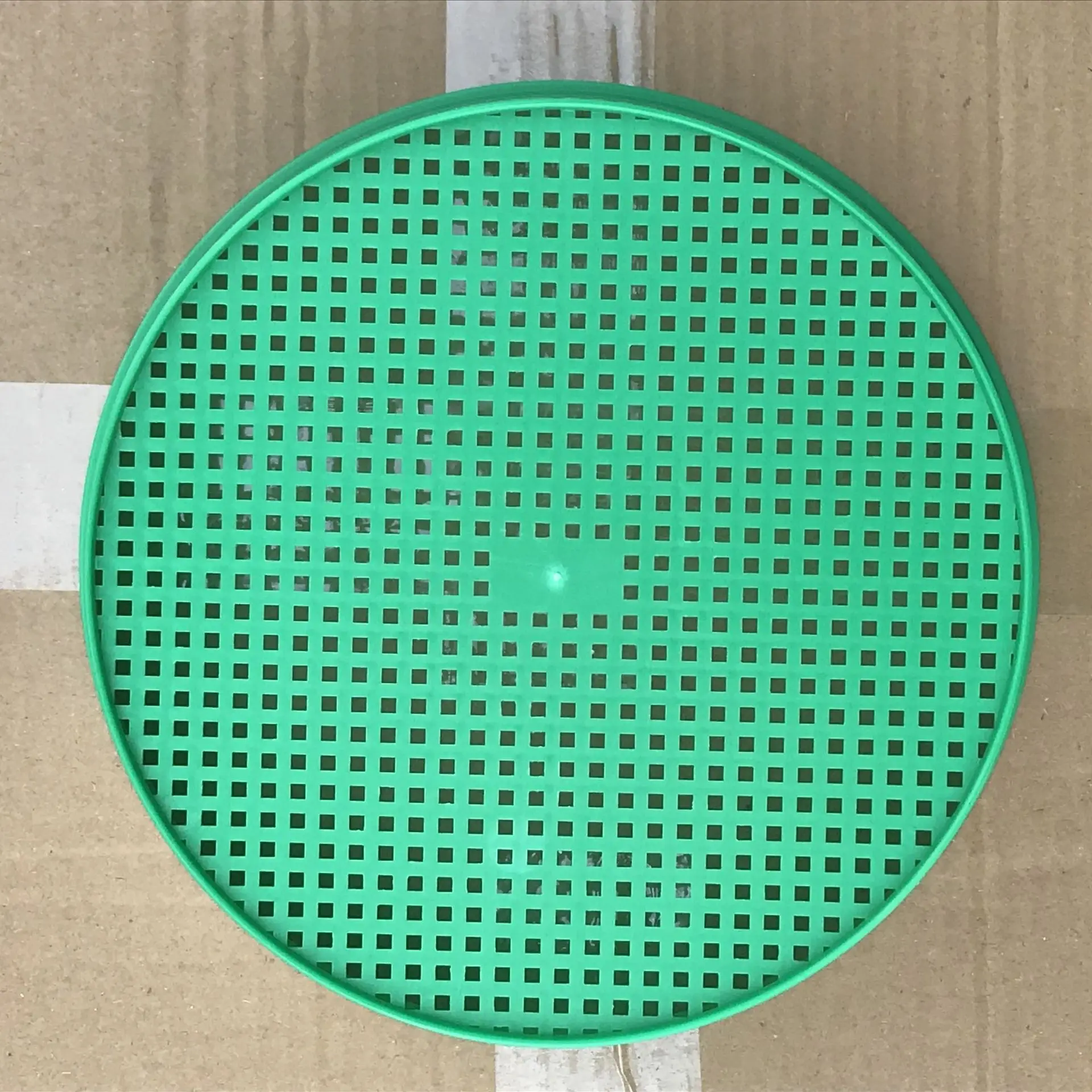 Plastic Garden Sieve - 3-4mm Mesh Soil Sifter for Efficient Filtering ...