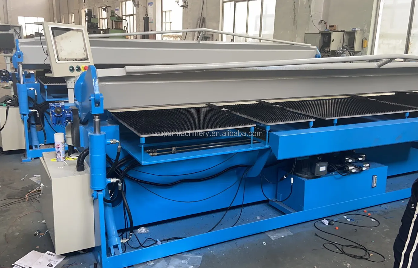20' Metalworks Gutters and Trim Hydraulic Long Sheet CNC Metal Folder ...