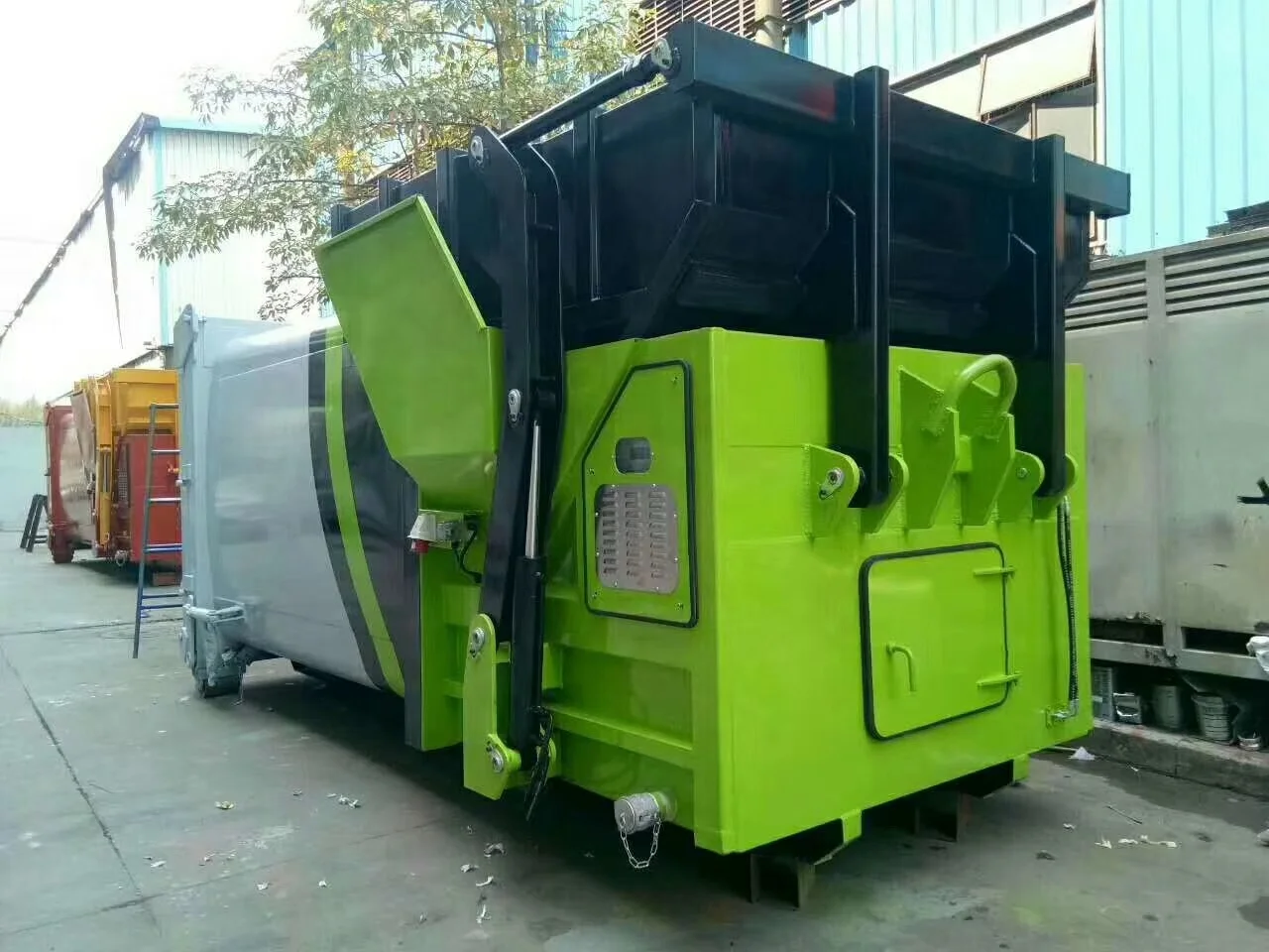 Garbage Compactor Trailer Rubbish Compactor Waste Management Sorting ...