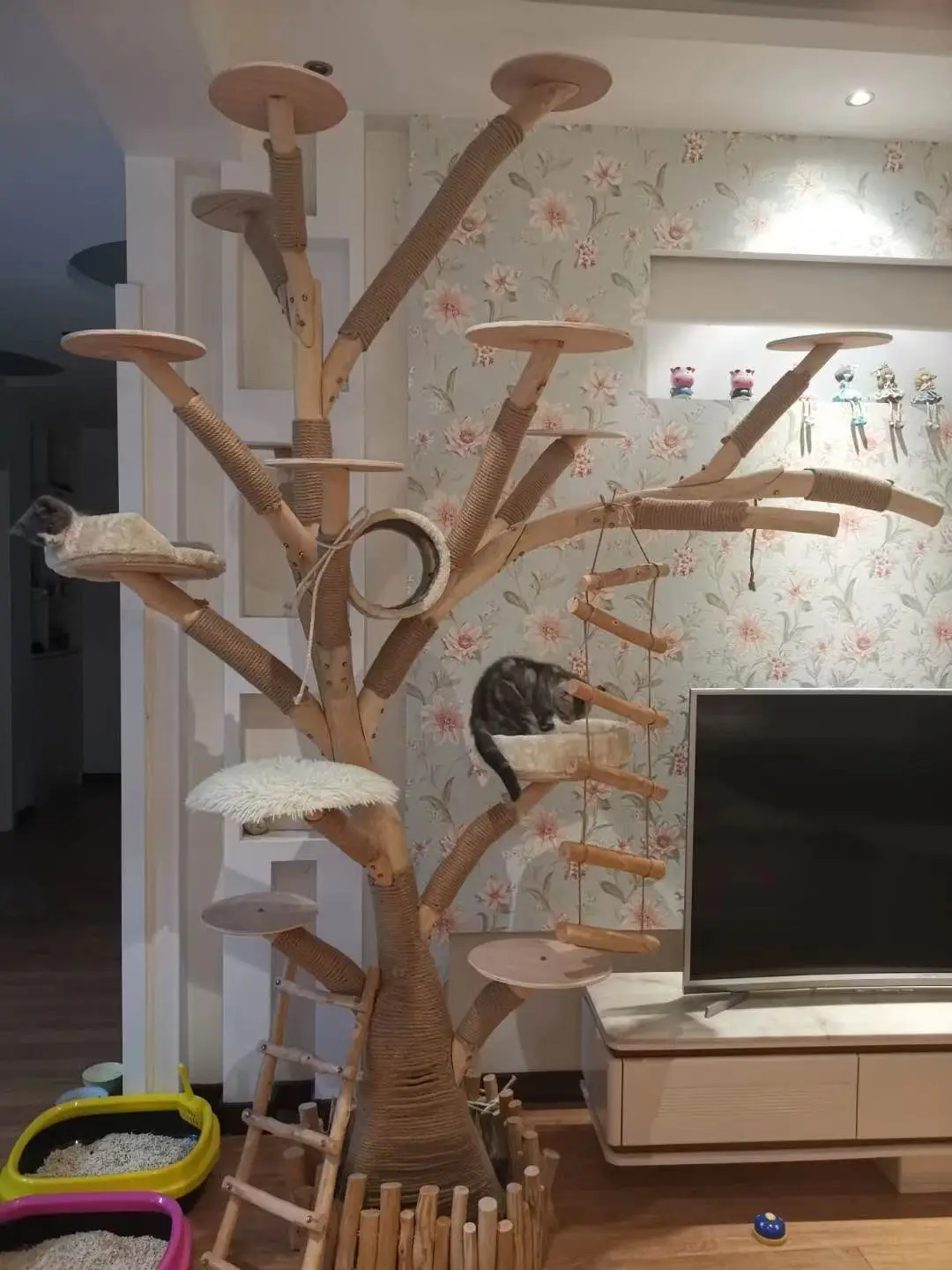 Luxury Pet Wooden Tree Cat Scratcher Sisal Rope Design Scratch Tree ...