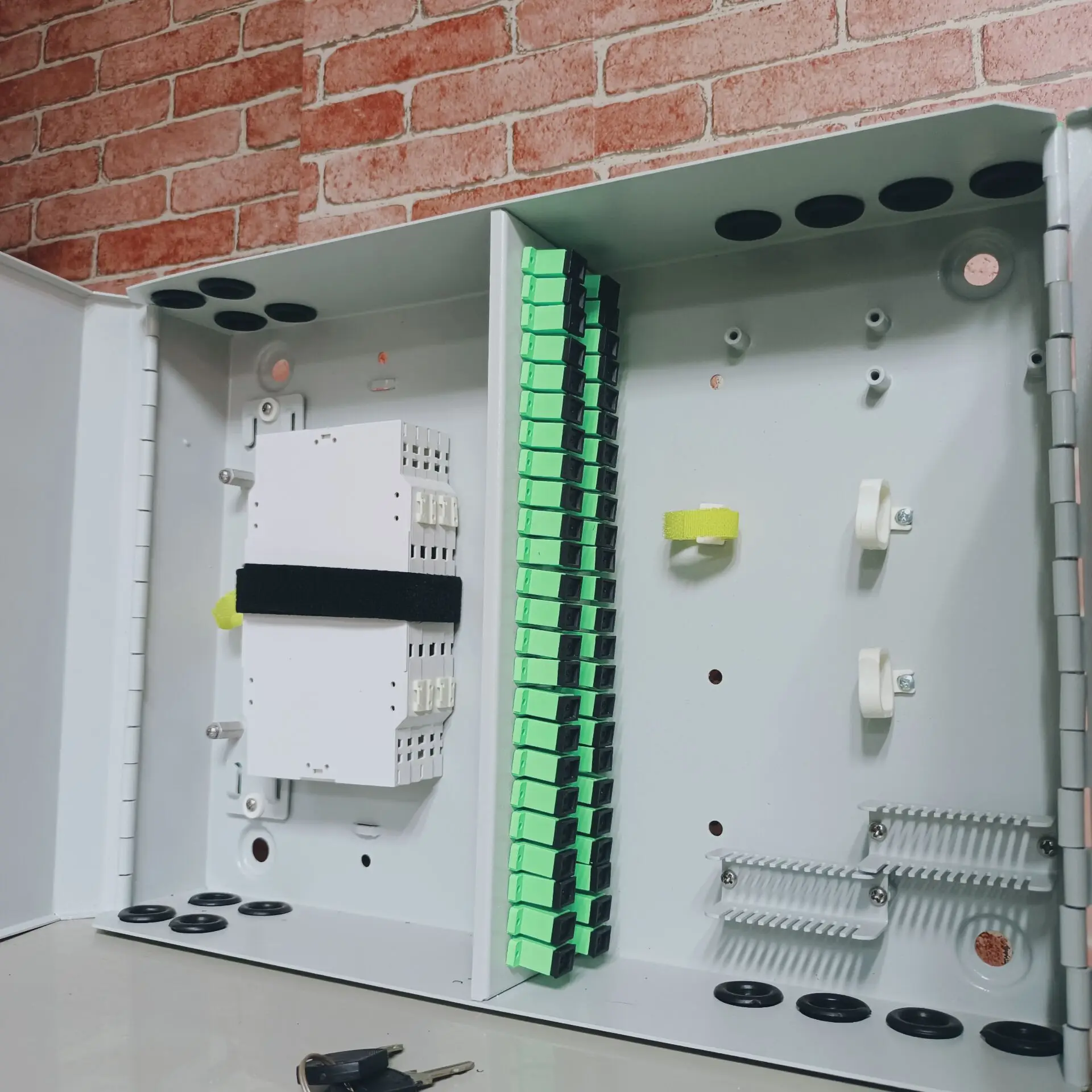 FTTH 48F Wall Mounted Metal ODF - Reliable Fiber Optic Solutions
