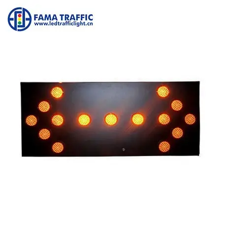 Traffic Arrow Signs Trailer 1100x550x50mm Guide Sign With 15/25 Pixel ...