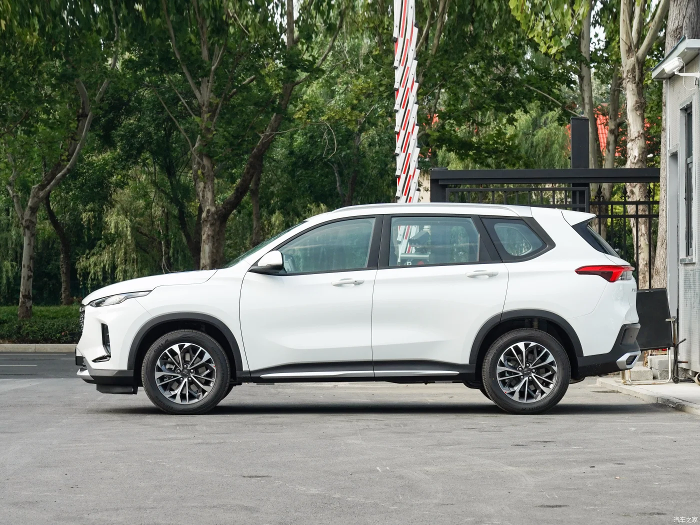 Saic Maxus D60 Suv Used Car Gasoline Cars Made In China Gas Best Suv ...